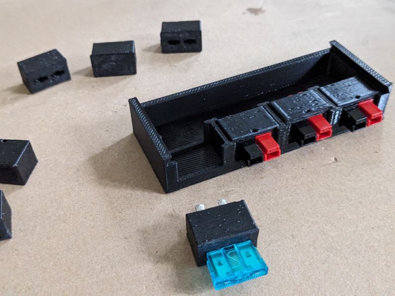 Anderson PowerPole Modular Flat Distribution Box by Nikdfish | Download ...