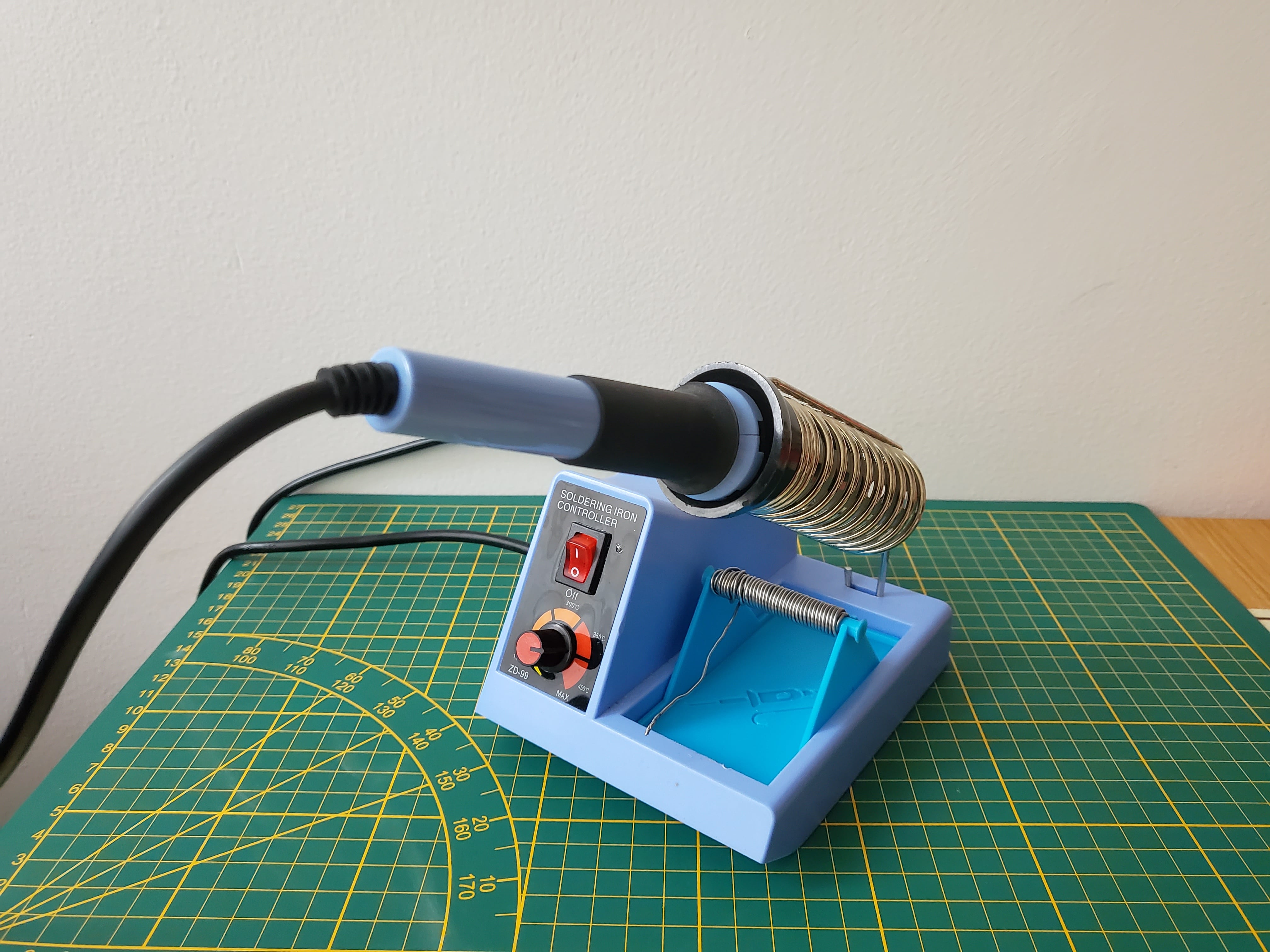 Solder dispencer insert by TomTKL | Download free STL model ...
