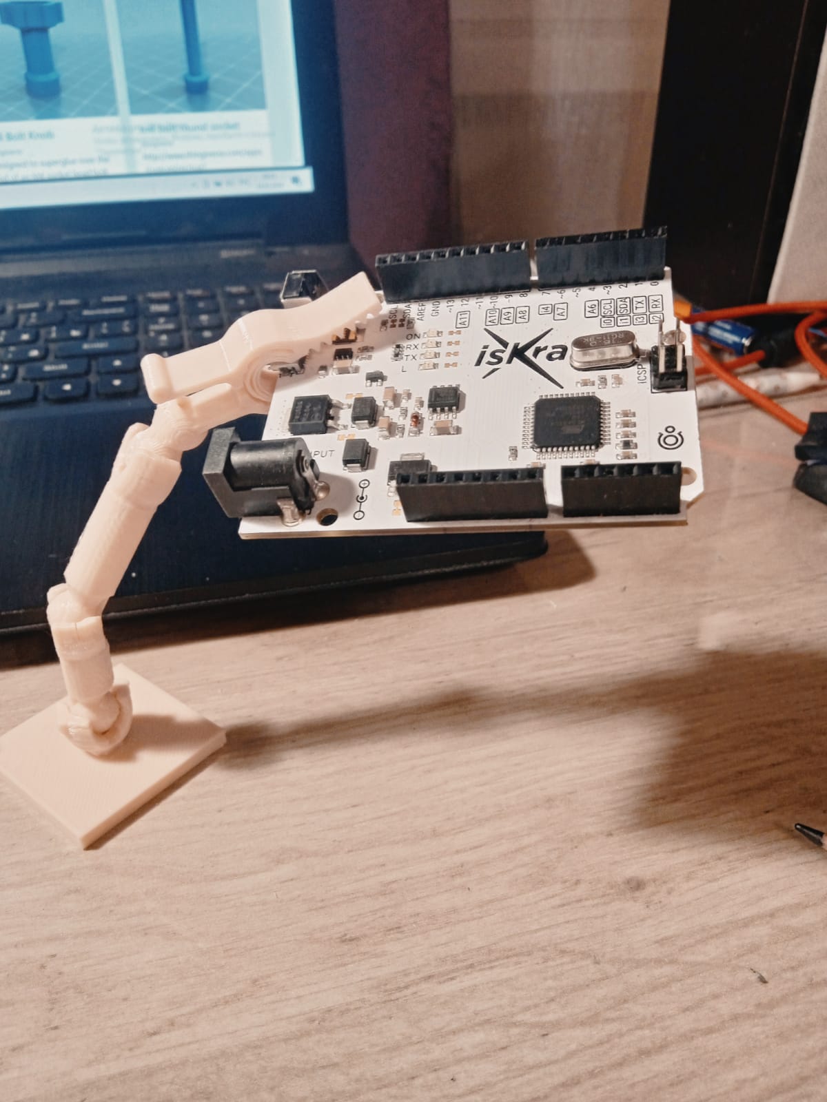 cmd component holder by lui | Download free STL model | Printables.com