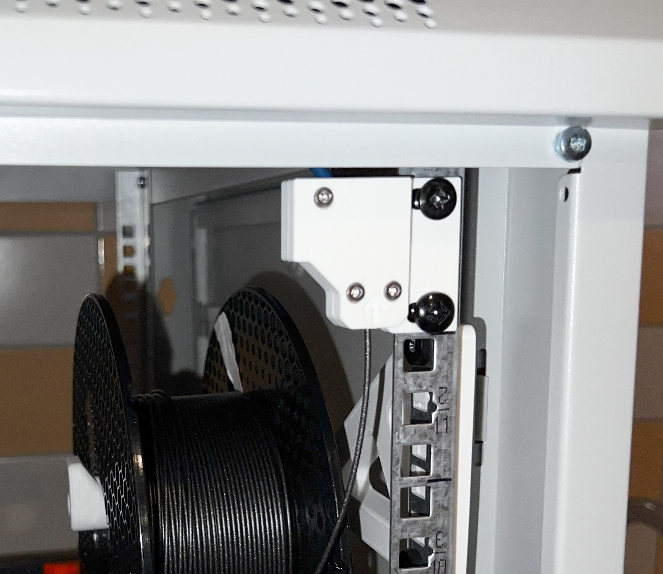 Server Rack Filament Guide by Martynas | Download free STL model ...