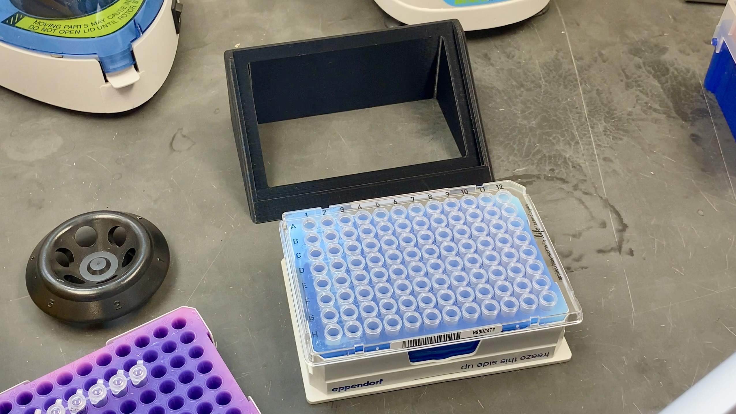 Plate Stand for PCR & Cell Culture by Matthew B | Download free STL ...