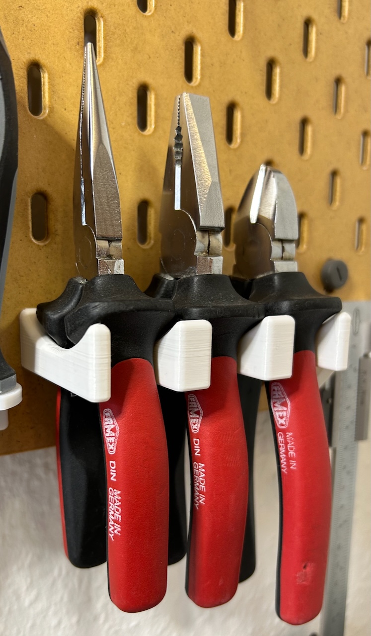 Pliers Holder for Ikea Skadis by Arne | Download free STL model ...
