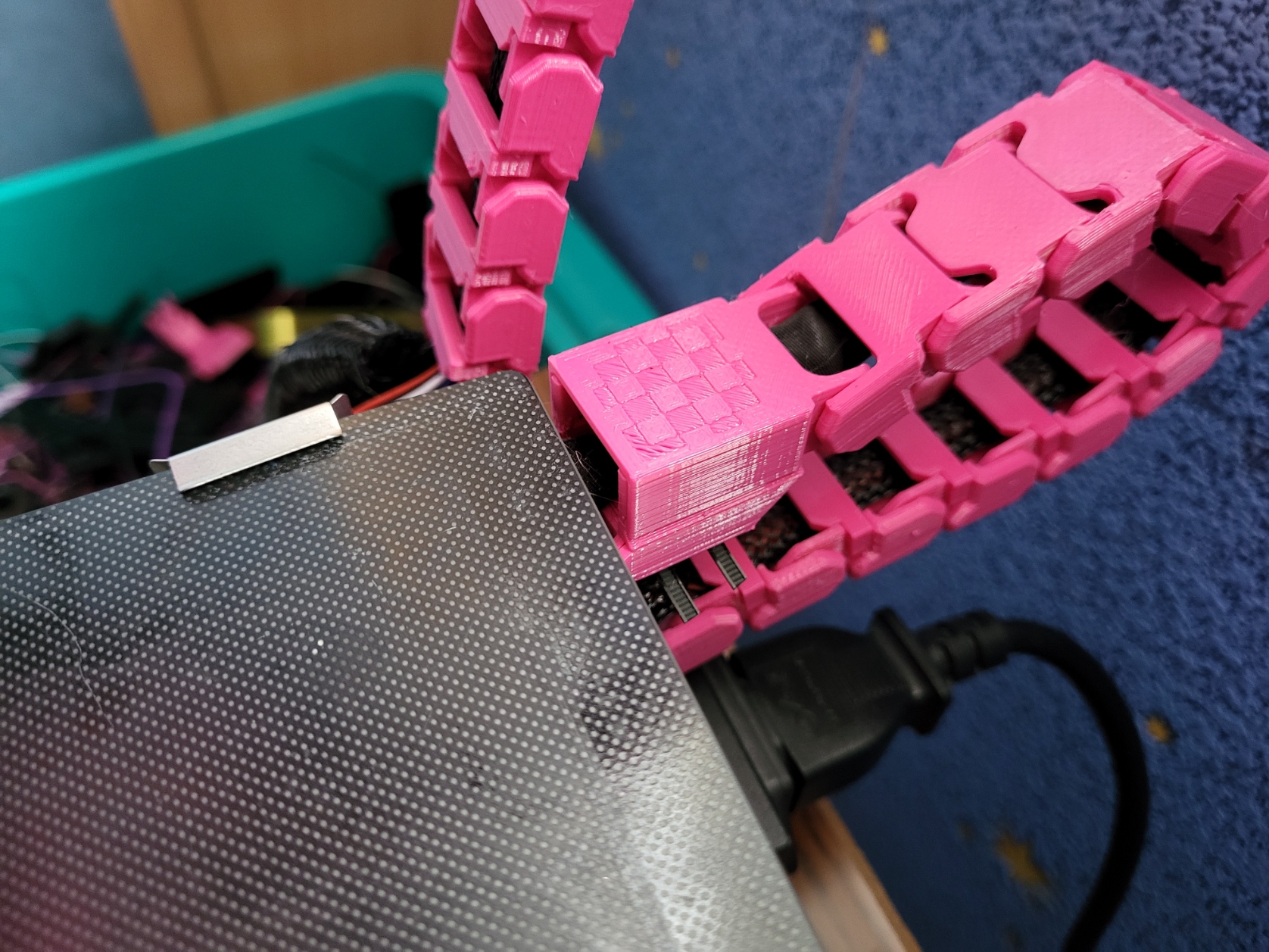 Ender 3 V2 Y axis bed cable chain mount par checkerd | Téléchargez ...