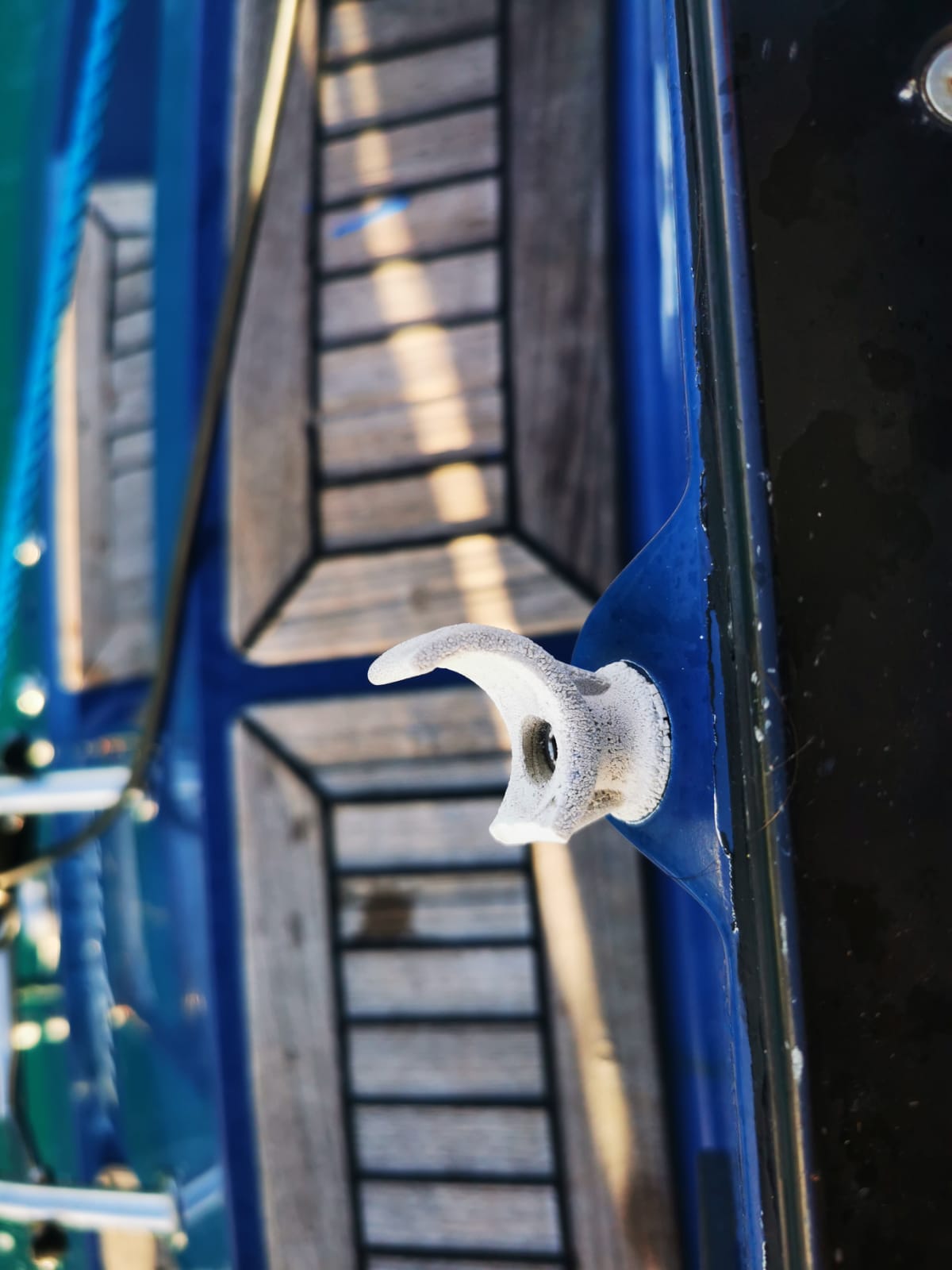 25mm rod or tube clip in holder/bracket by Martin Knobel | Download ...