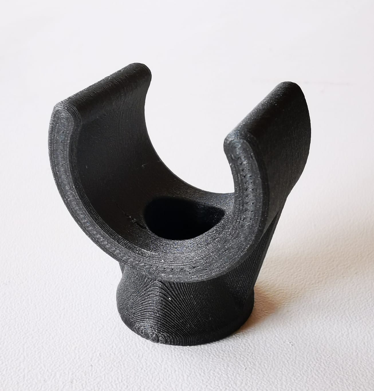 25mm rod or tube clip in holder/bracket by Martin Knobel | Download ...