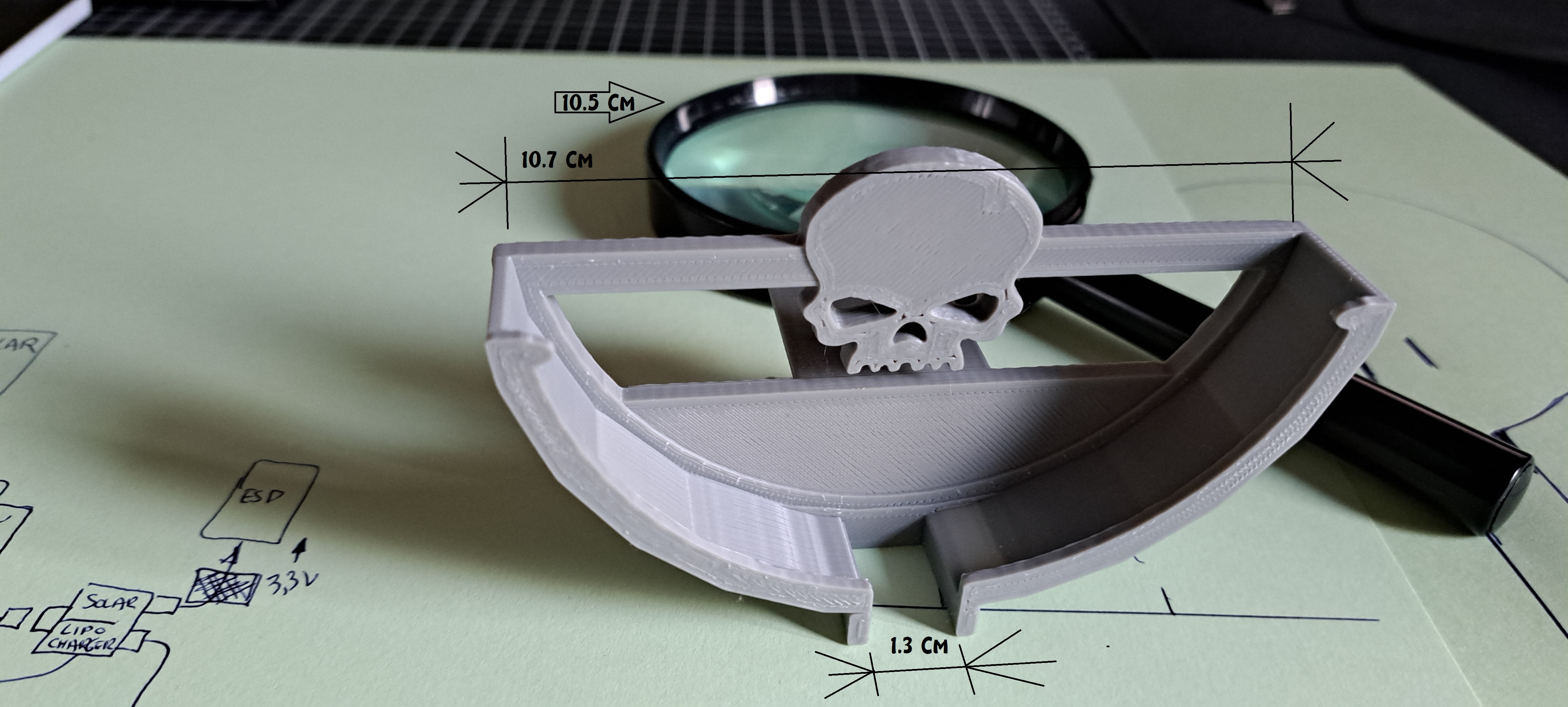 Magnifier Glass Holder for on shelf by Jacko65 | Download free STL ...