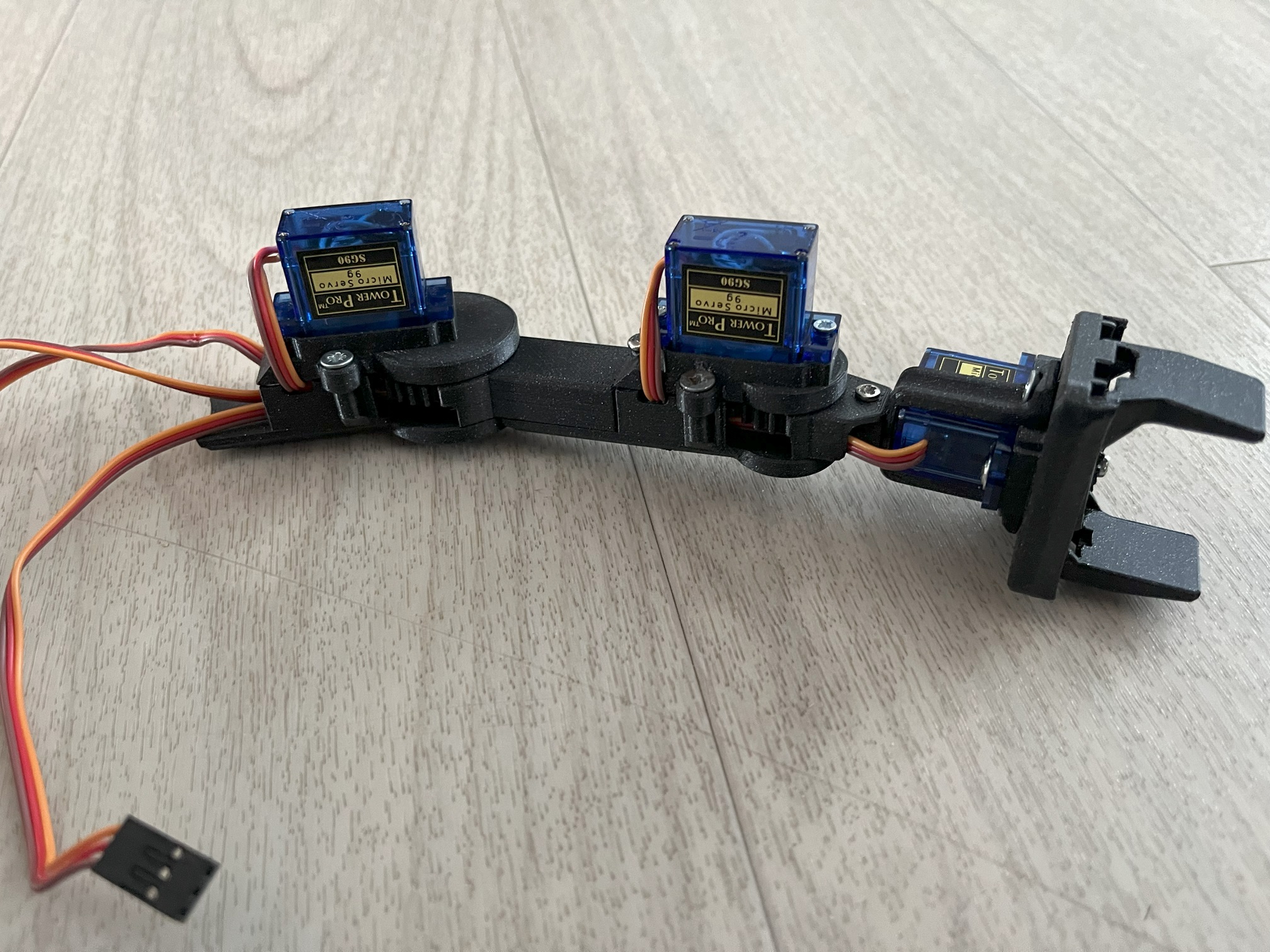 Robot Arm by Carlos Ghost | Download free STL model | Printables.com