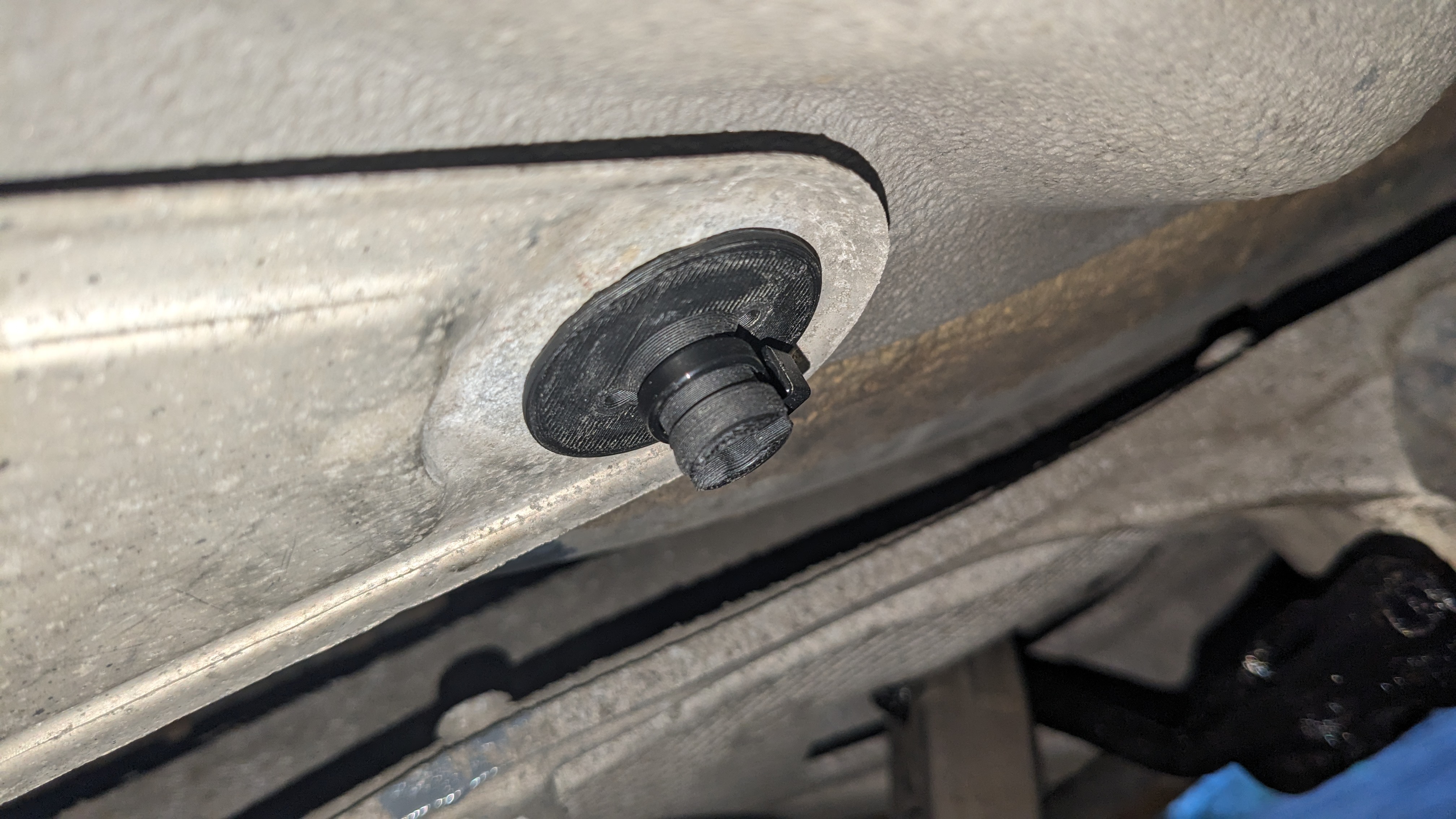 Volvo Heat Shield Nut (981495) by crasbe | Download free STL model ...