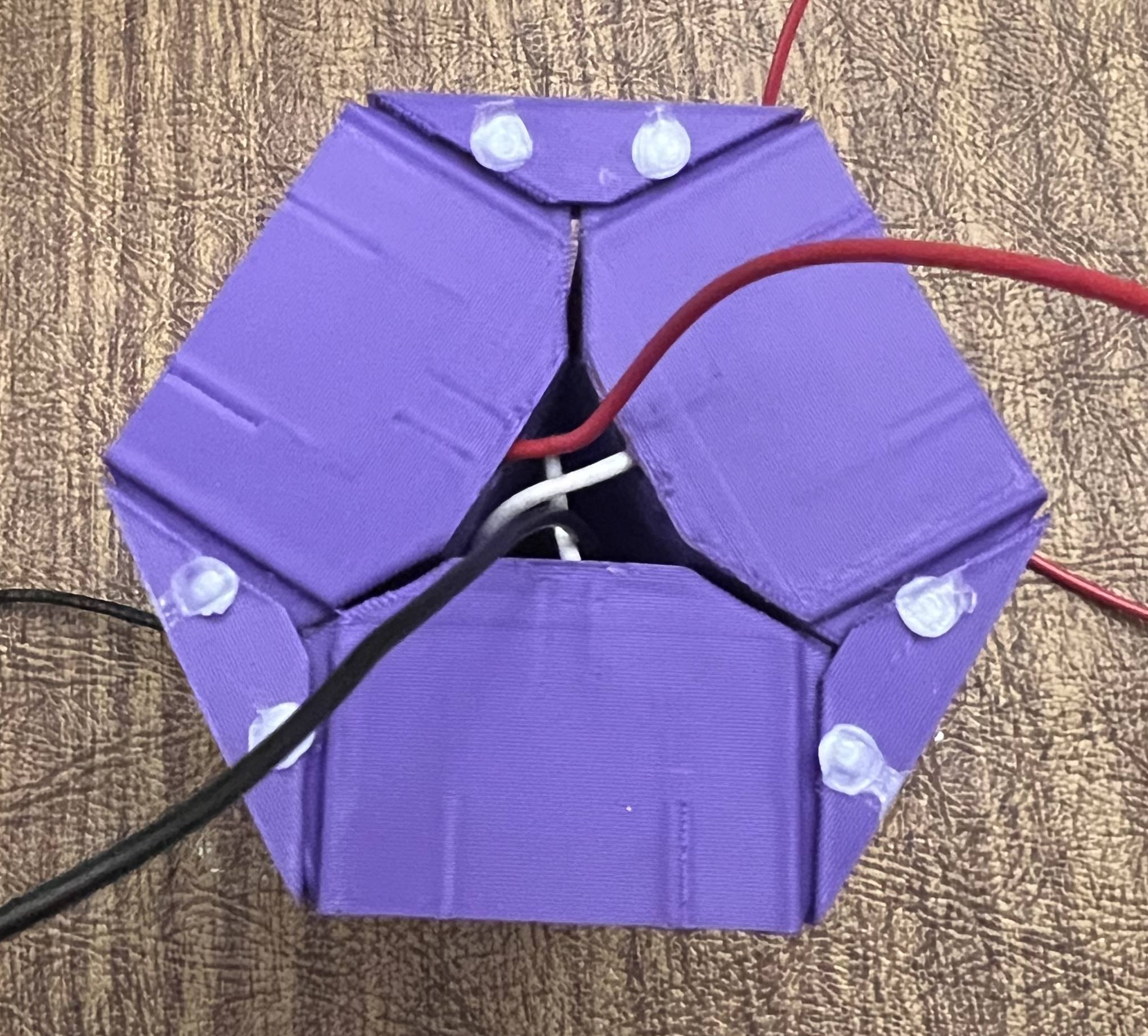 Hexagonal 3 Cell D Battery Holder by Timinator | Download free STL ...