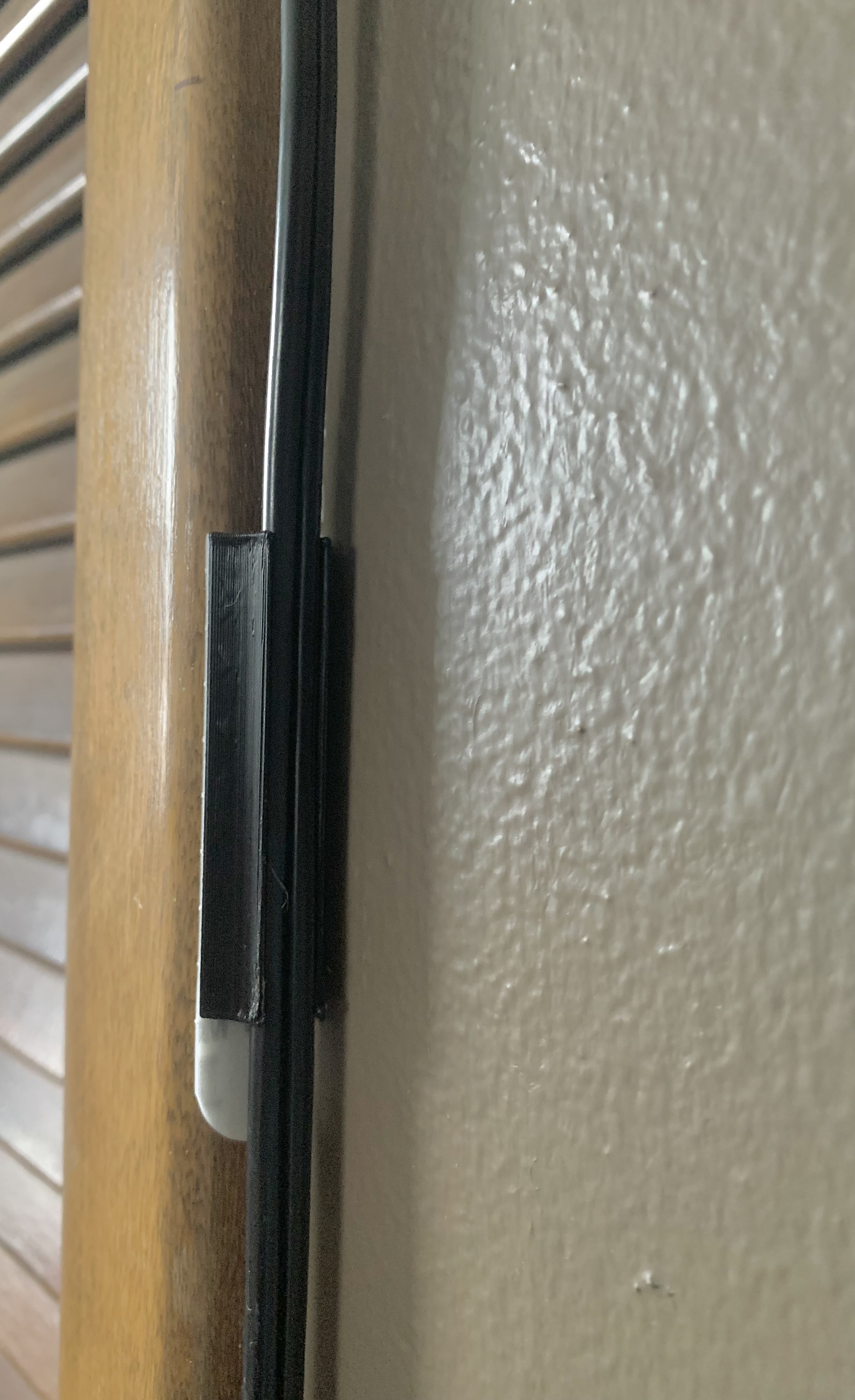 Slim Extension Cord holder for Comand Strip by Dangie-Boy | Download ...