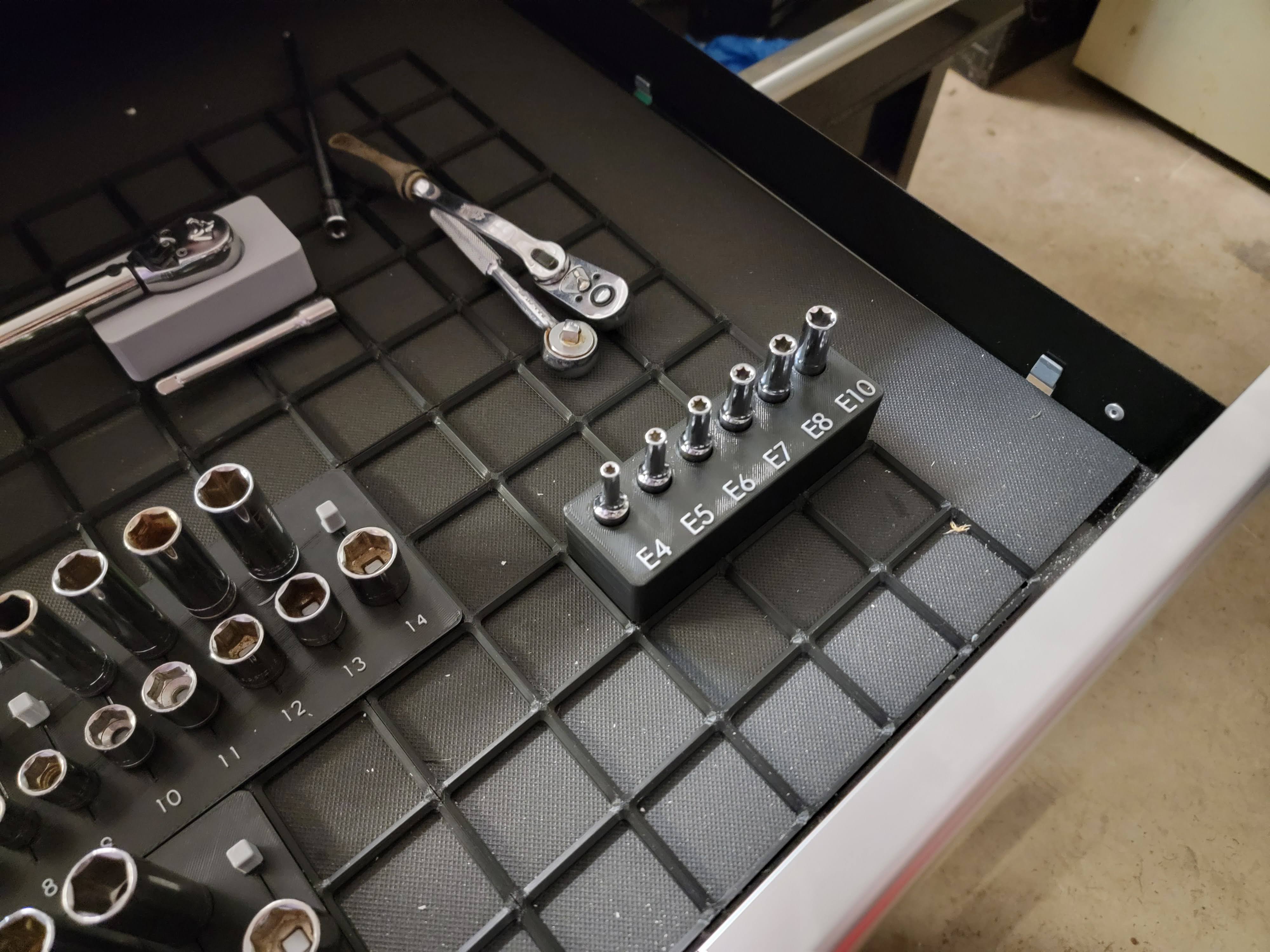 Pittsburgh e socket set holder gridfinity by Ian Cox | Download free ...