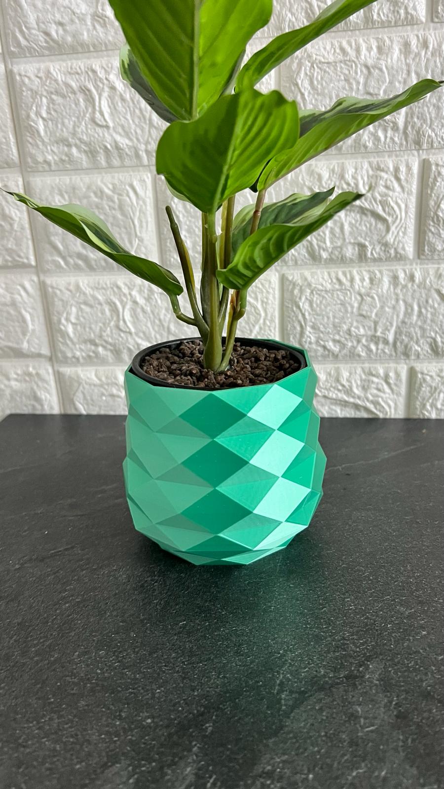 Low Poly Planter by AT creations | Download free STL model | Printables.com