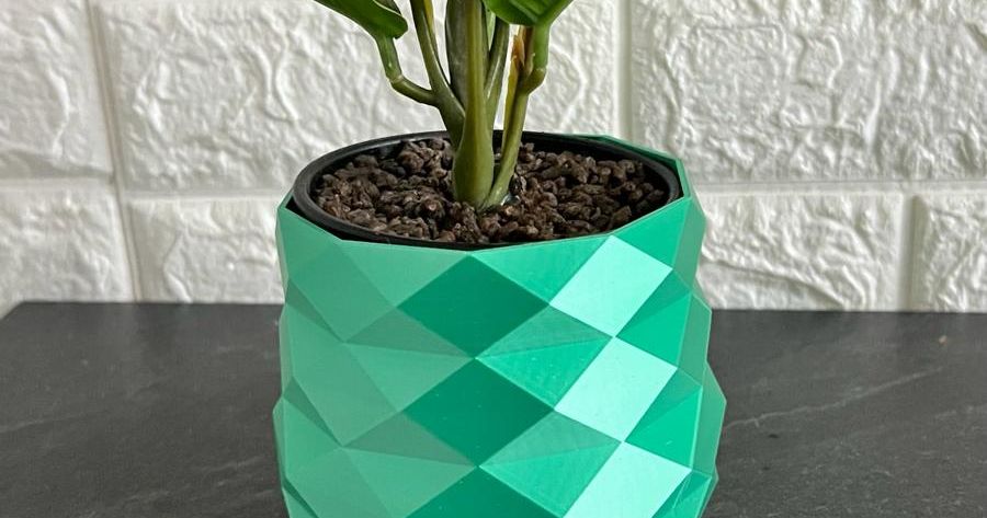 Low Poly Planter by AT creations | Download free STL model | Printables.com