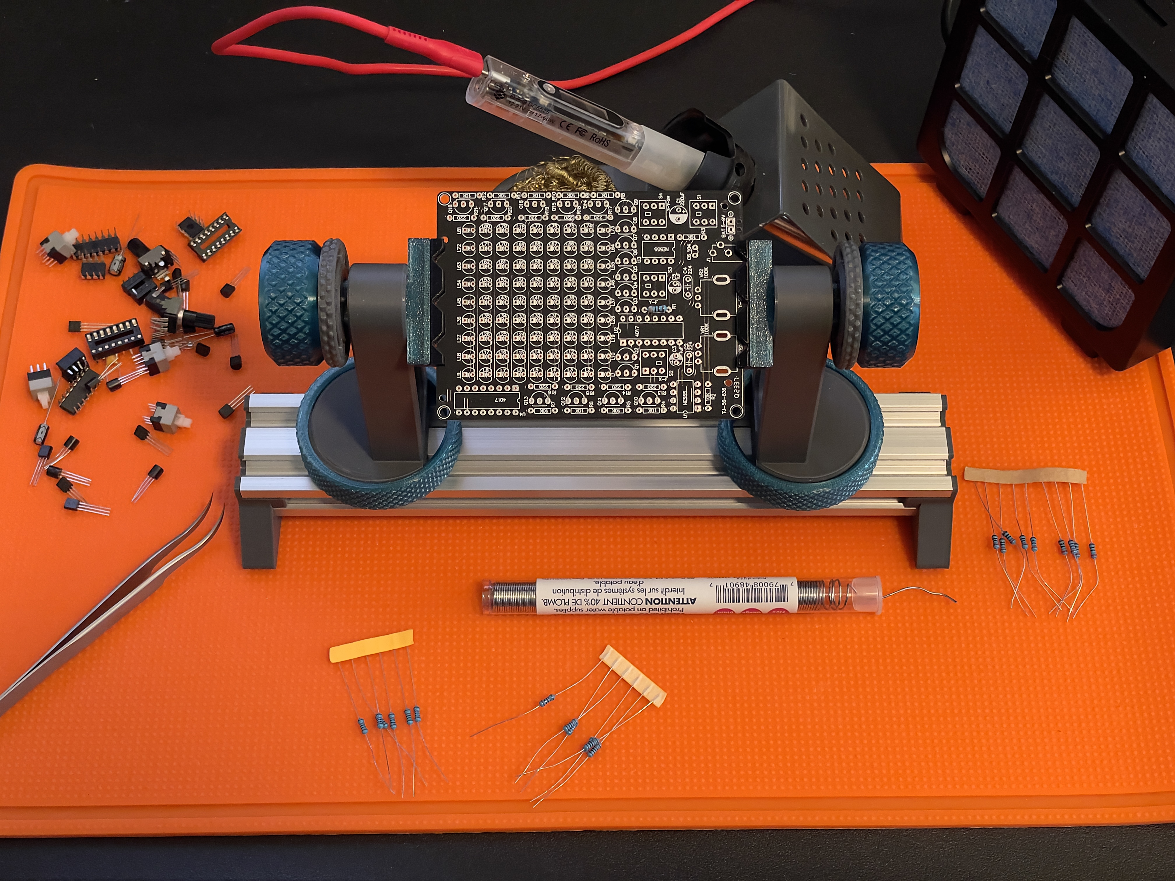 2040 Base PCB/Wire Holder Tool Set von sulli18 | Kostenloses STL-Modell ...