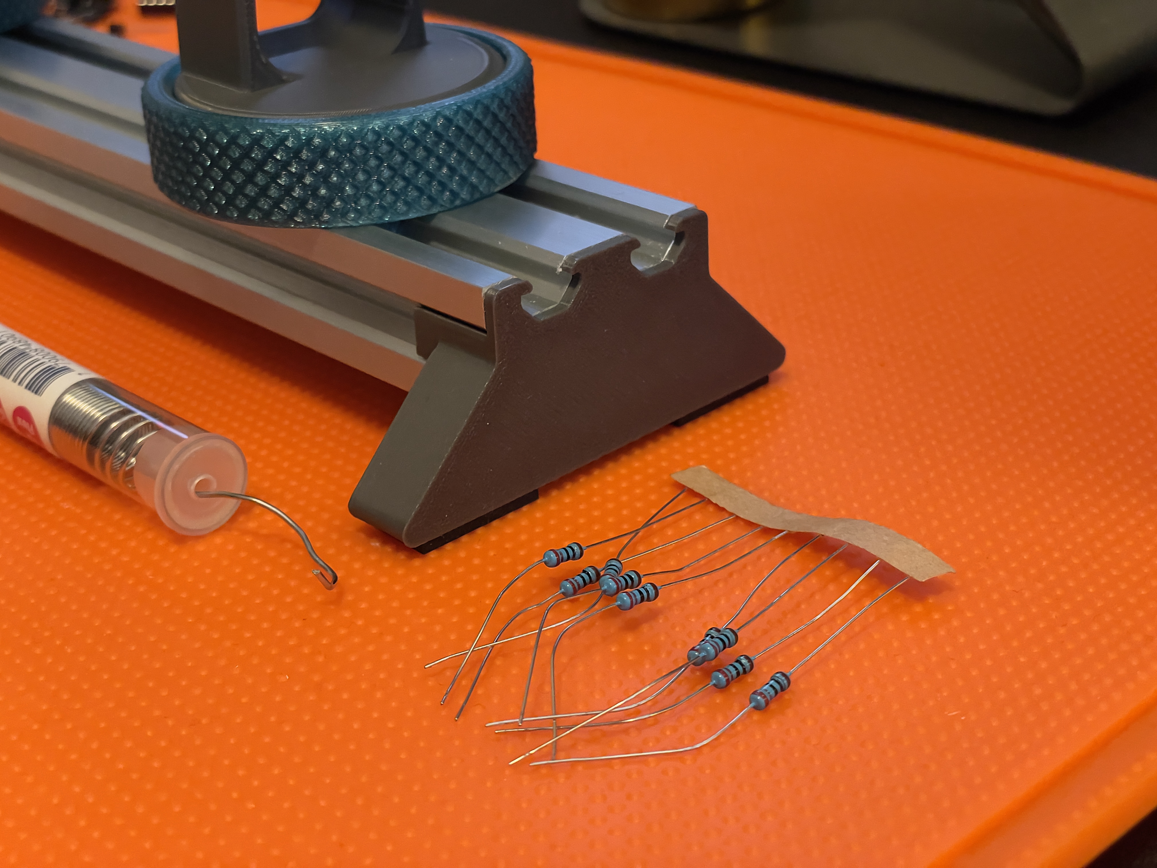 2040 Base PCB/Wire Holder Tool Set von sulli18 | Kostenloses STL-Modell ...