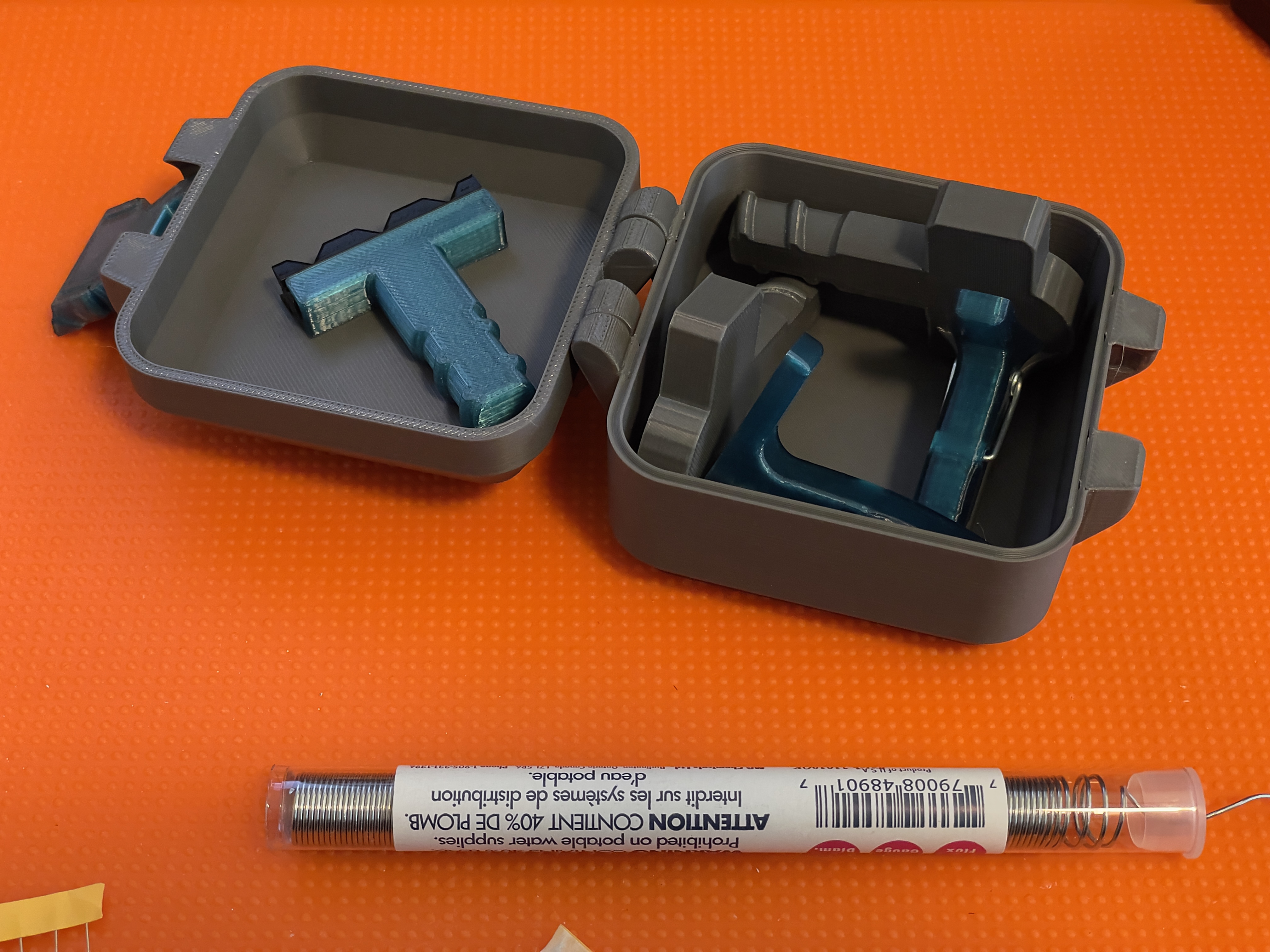 2040 Base PCB/Wire Holder Tool Set von sulli18 | Kostenloses STL-Modell ...