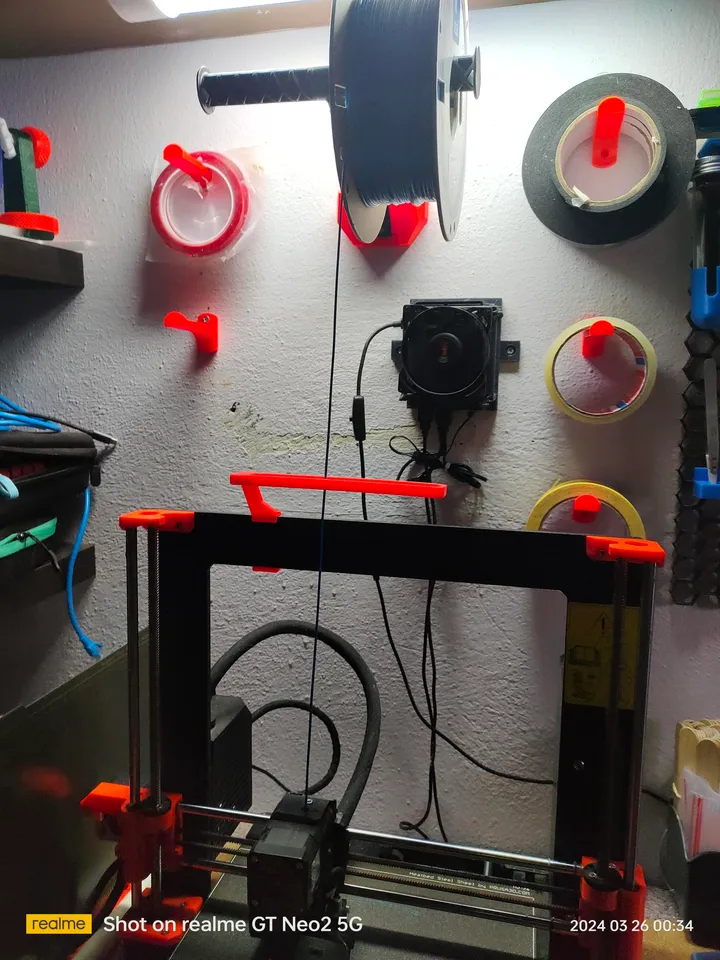 Rasberry Pi 4B Wall holder with fan mount by eurik | Download free STL ...