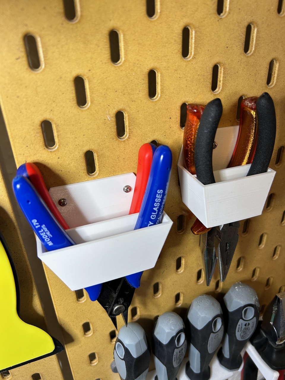 Double pliers holder for Ikea SKÅDIS pegboards by Arne | Download free ...