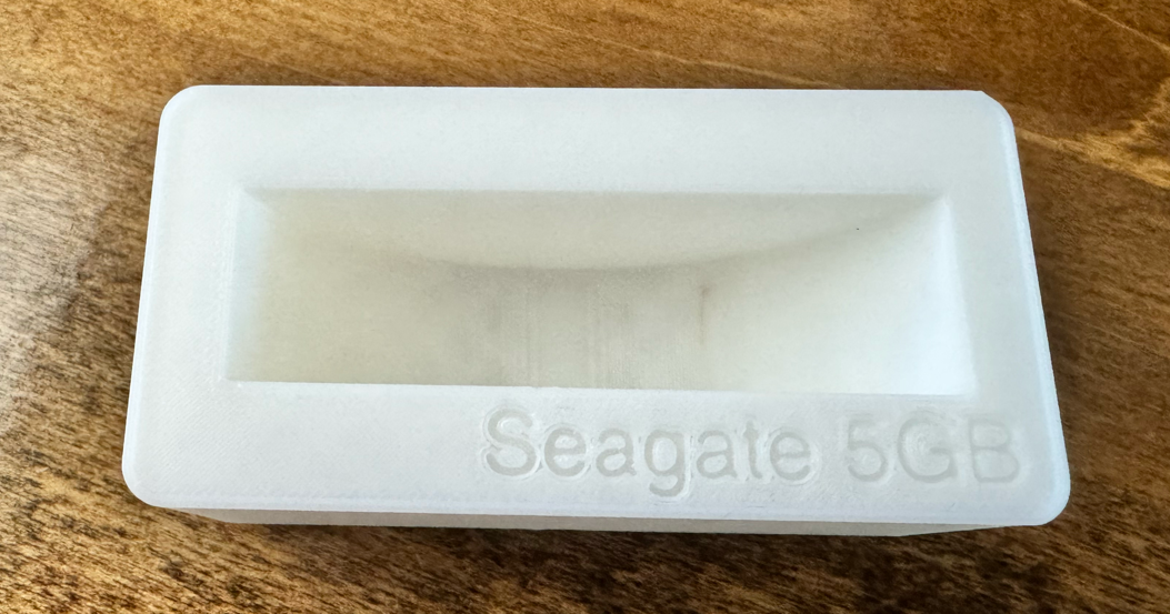 Seagate 5G USB Drive Holder - Gridfinity by gedeyenite | Download free ...