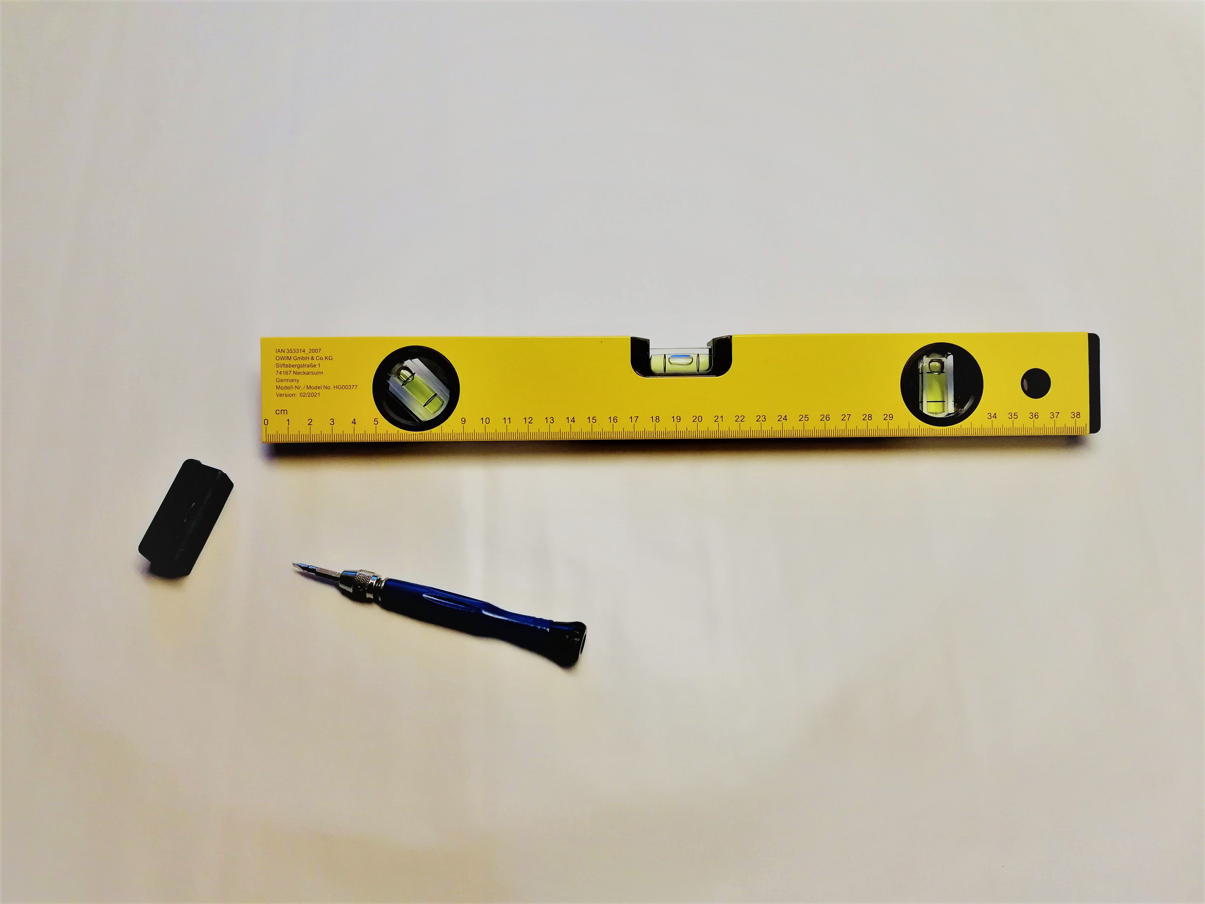 Level tool with protractor by Rokyson | Download free STL model ...