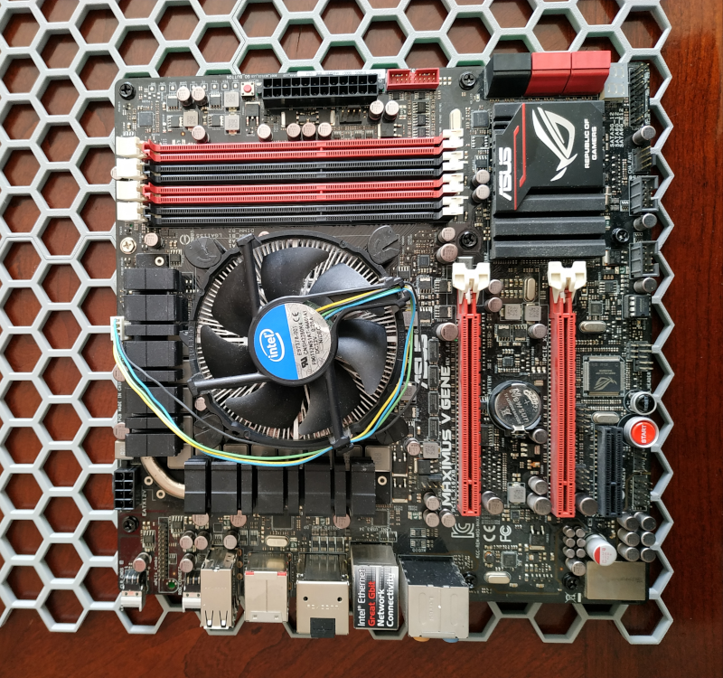 Micro ATX rack with HSW compatibility by Eugène R. | Download free STL ...