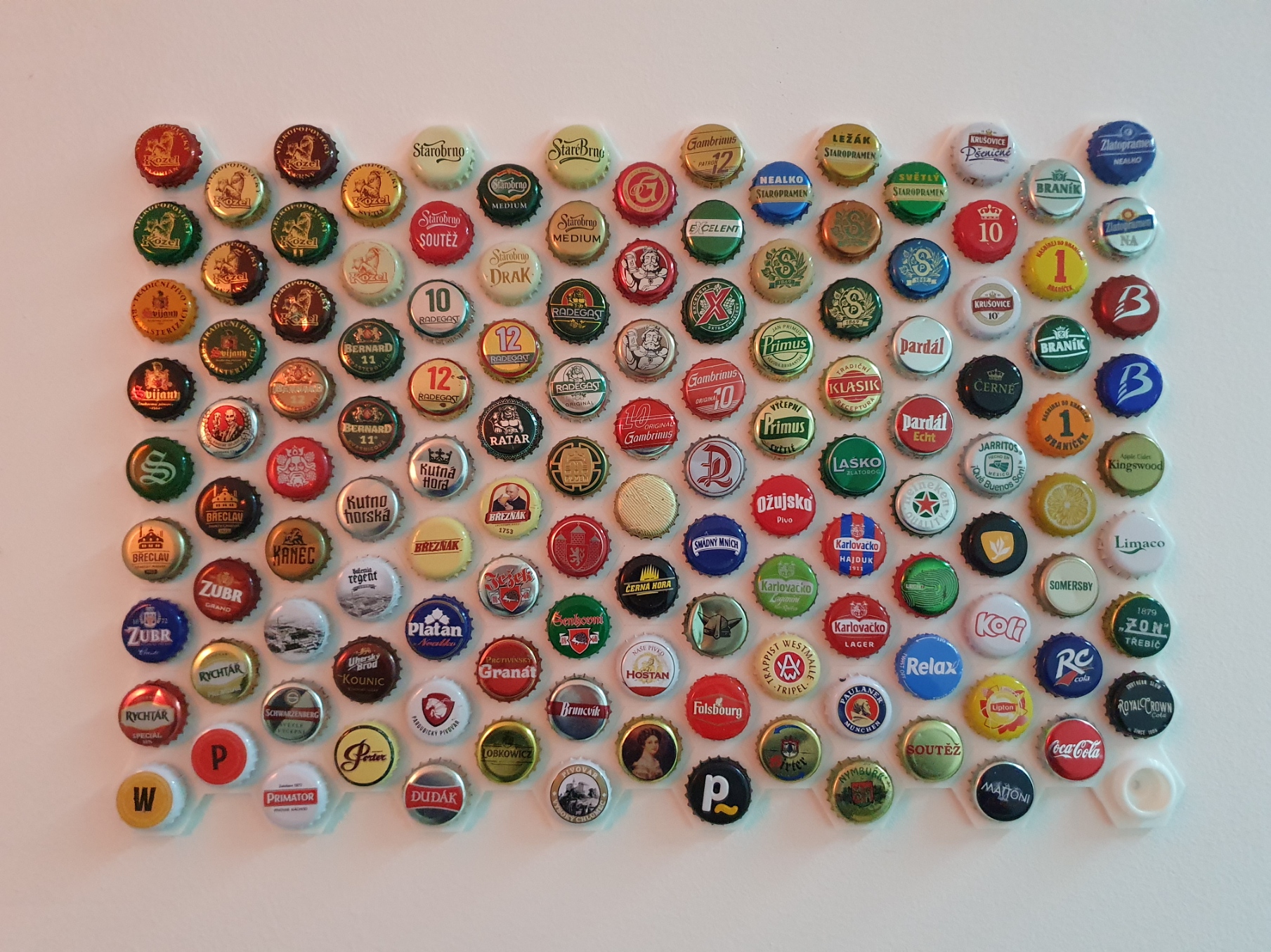 Beer cap wall mount by pejvl2000 | Download free STL model | Printables.com