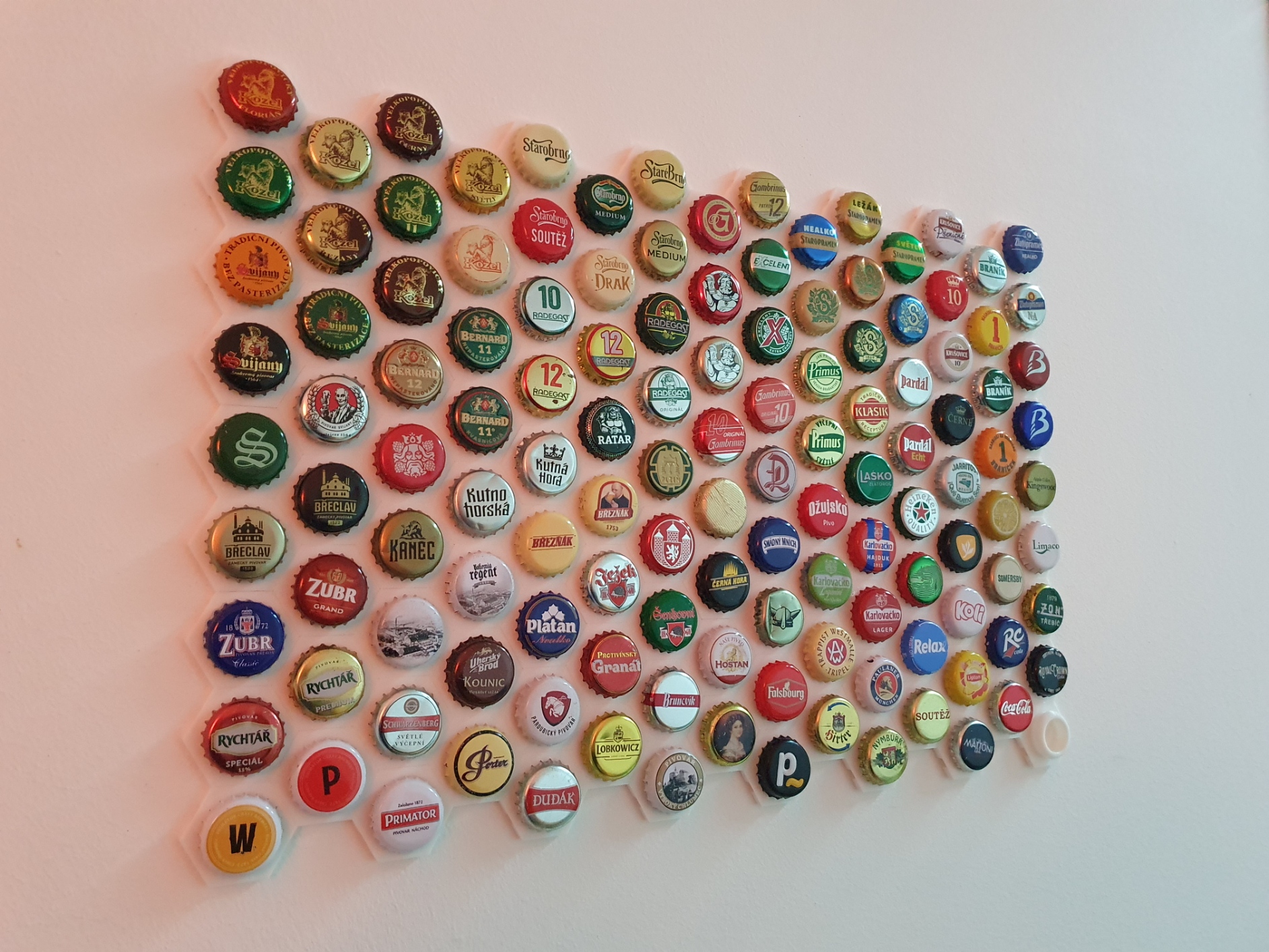 Beer cap wall mount by pejvl2000 | Download free STL model | Printables.com
