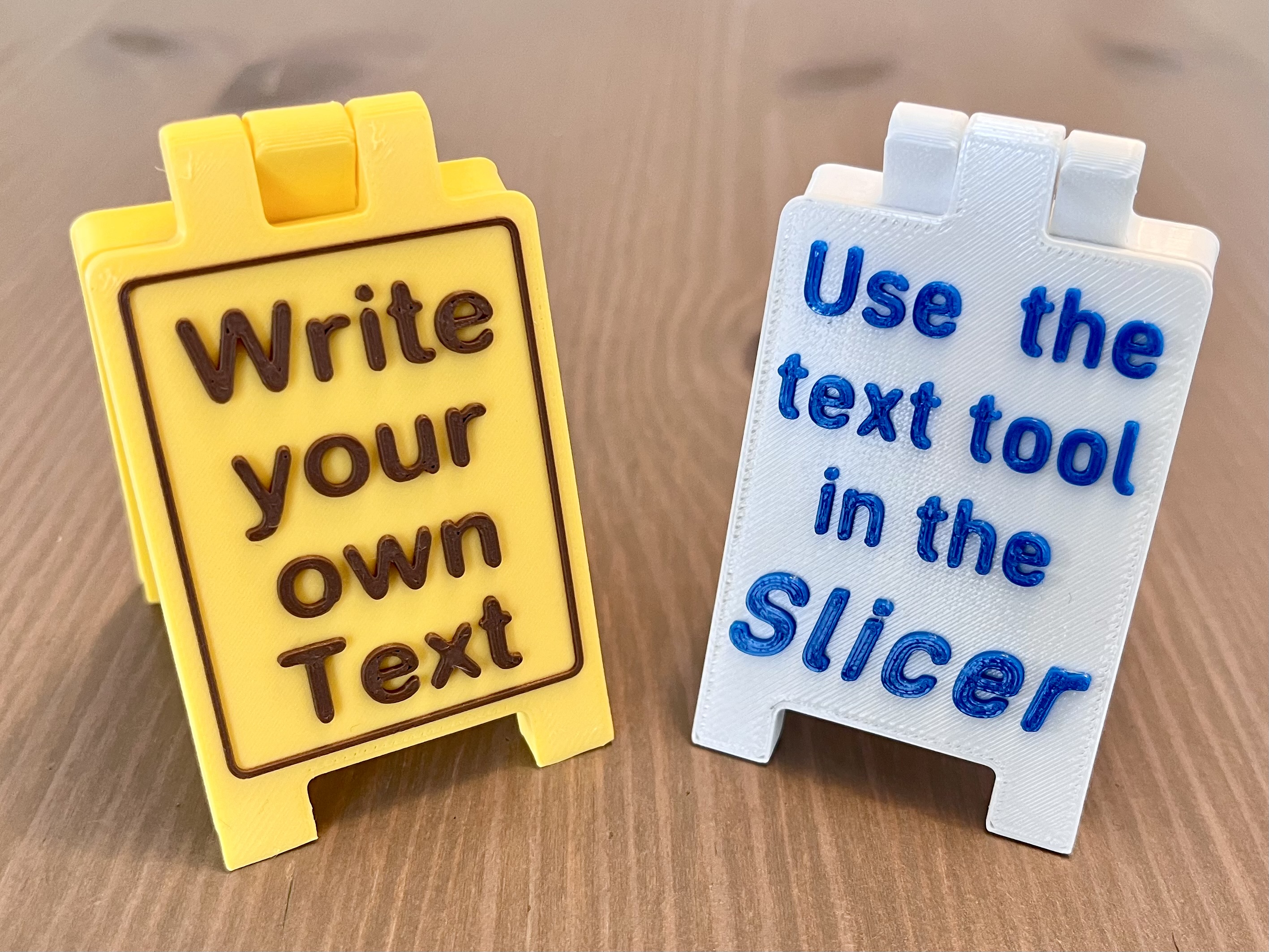 Mini Standup Sign - Double Sided by Plastic Flow | Download free STL ...