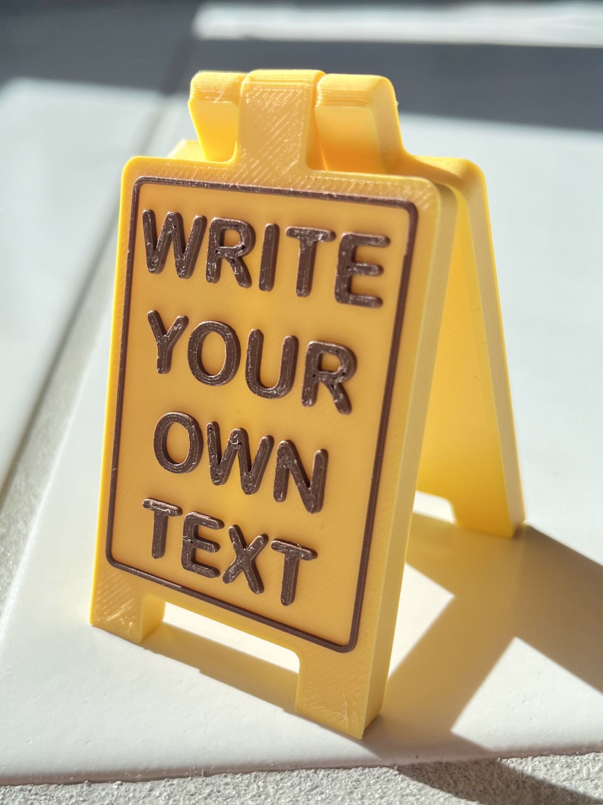 Mini Standup Sign - Double Sided by Plastic Flow | Download free STL ...