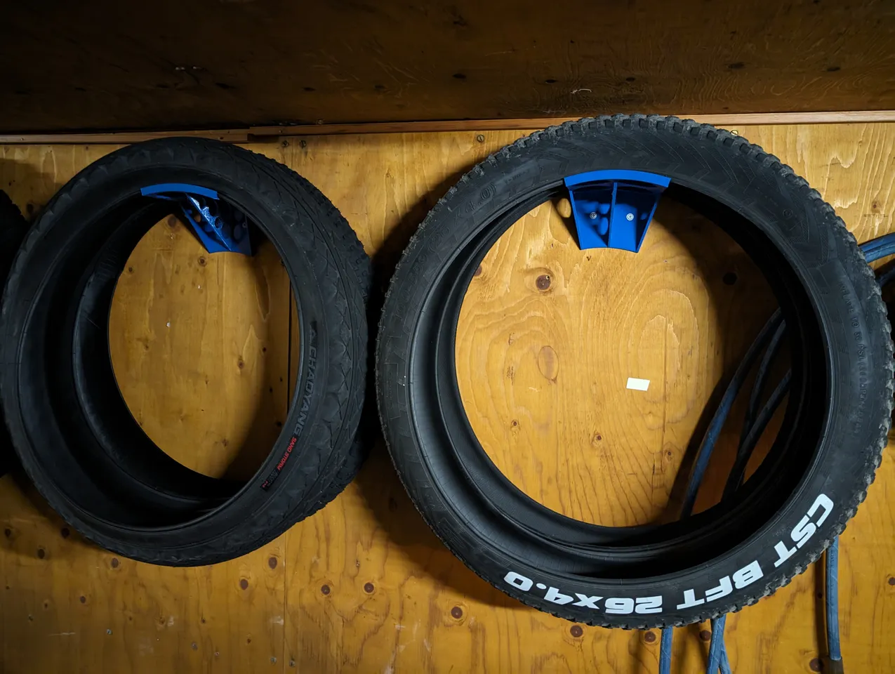 Fatbike tire wall mount by Narvakaali | Download free STL model ...