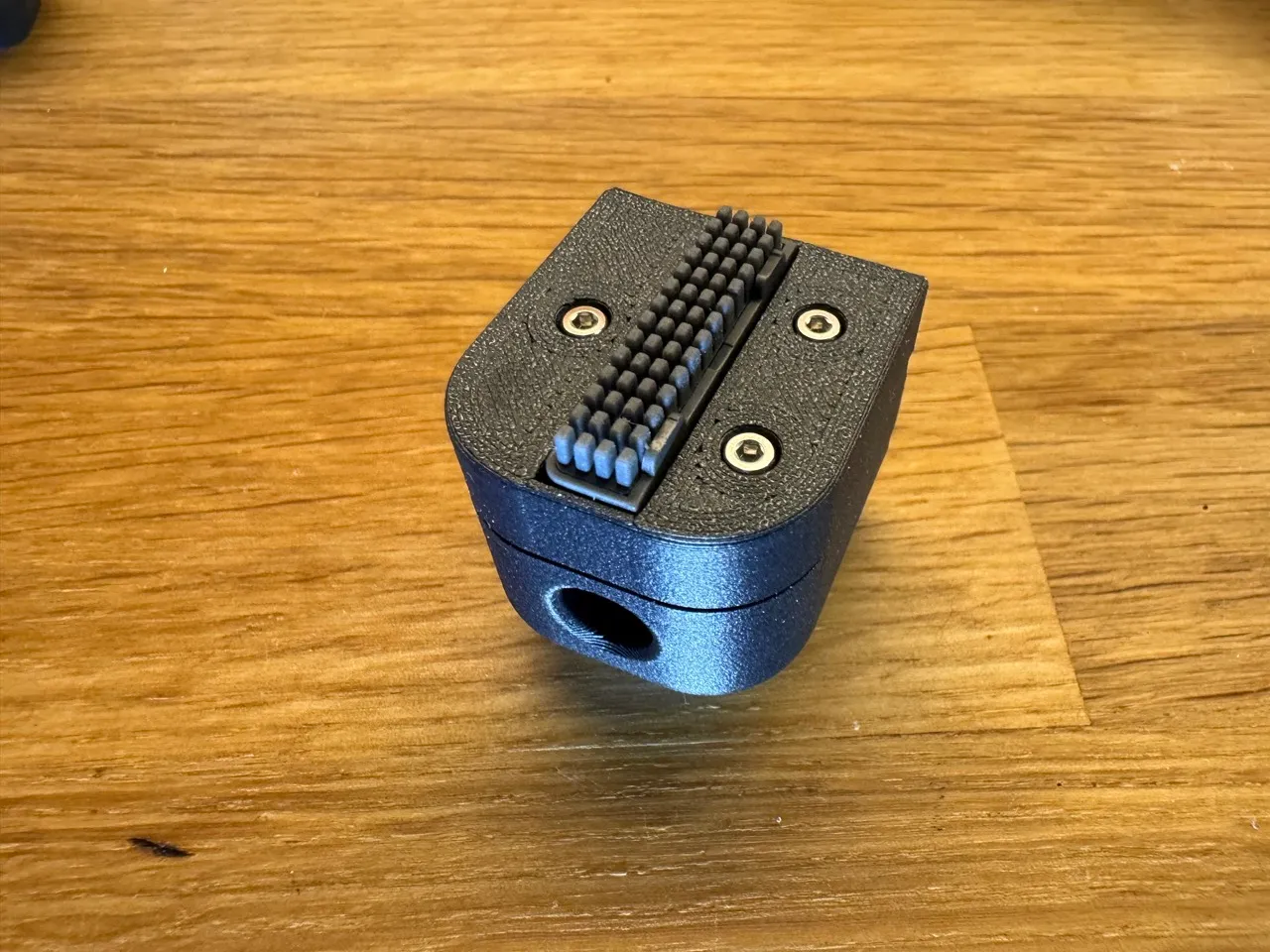 *Remixed* Prusa XL Tool Change Wiper / Brush *Floating holes* by Rene ...