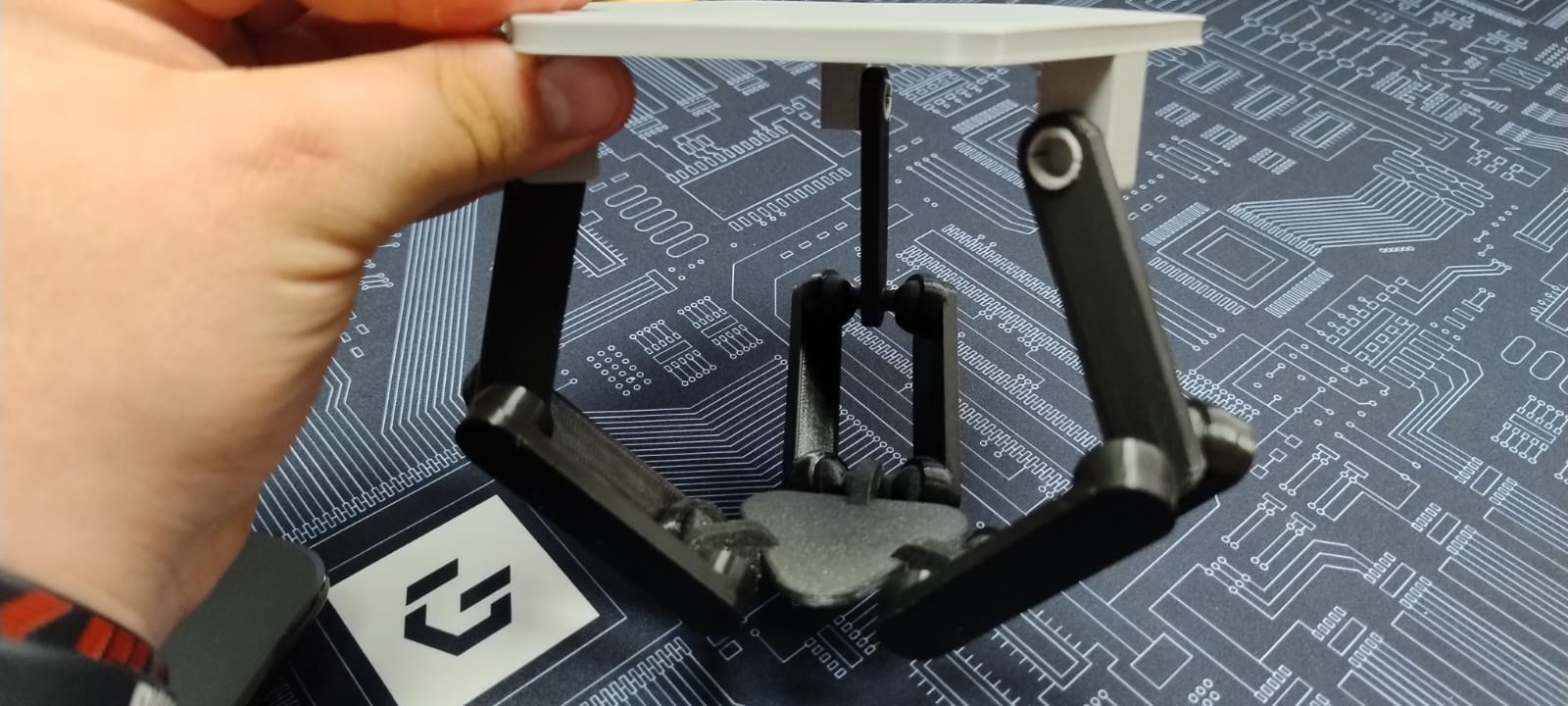 Delta robot by Michal | Download free STL model | Printables.com