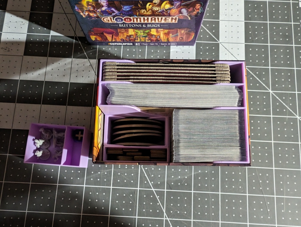 Gloomhaven Buttons and Bugs insert - Sleeved cards Compatible by PengLord | Download free STL ...