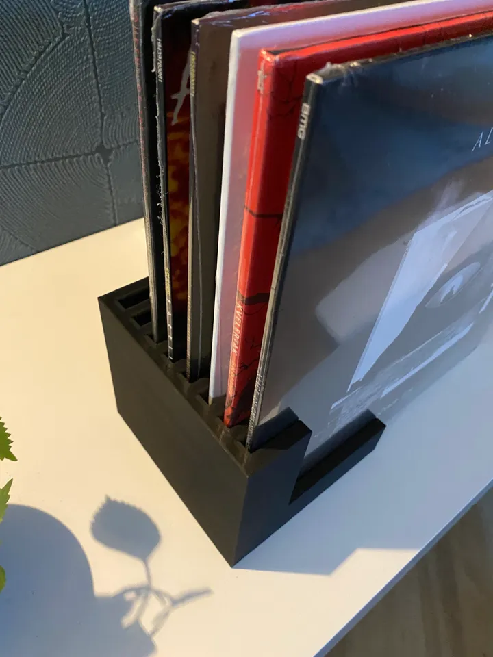 Record / vinyl stand for 8 records by Peter Gerritsen | Download free ...