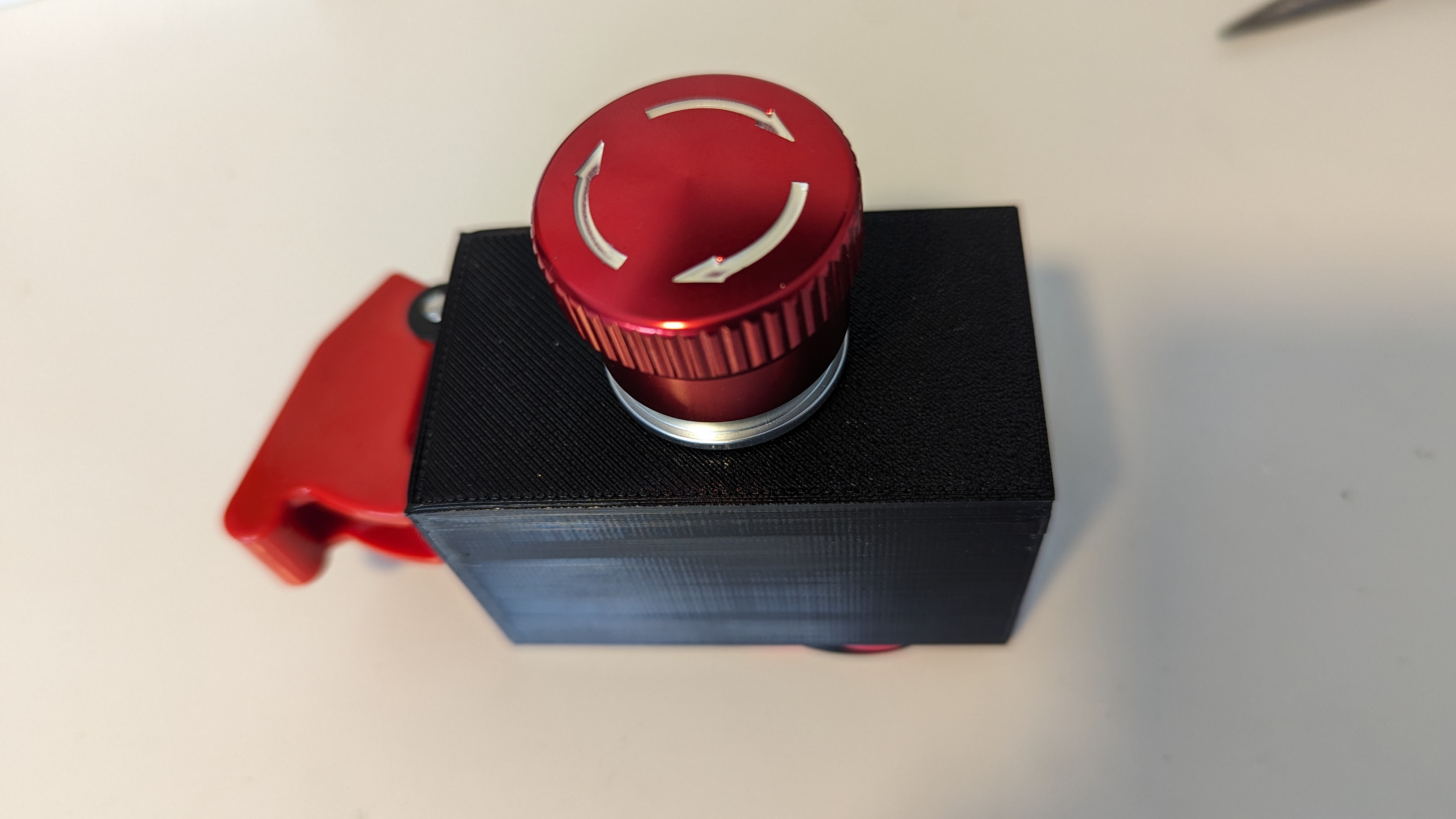 VRS DirectForce Pro Wheel Base Power Switch and E-Stop by Andreas Otto ...