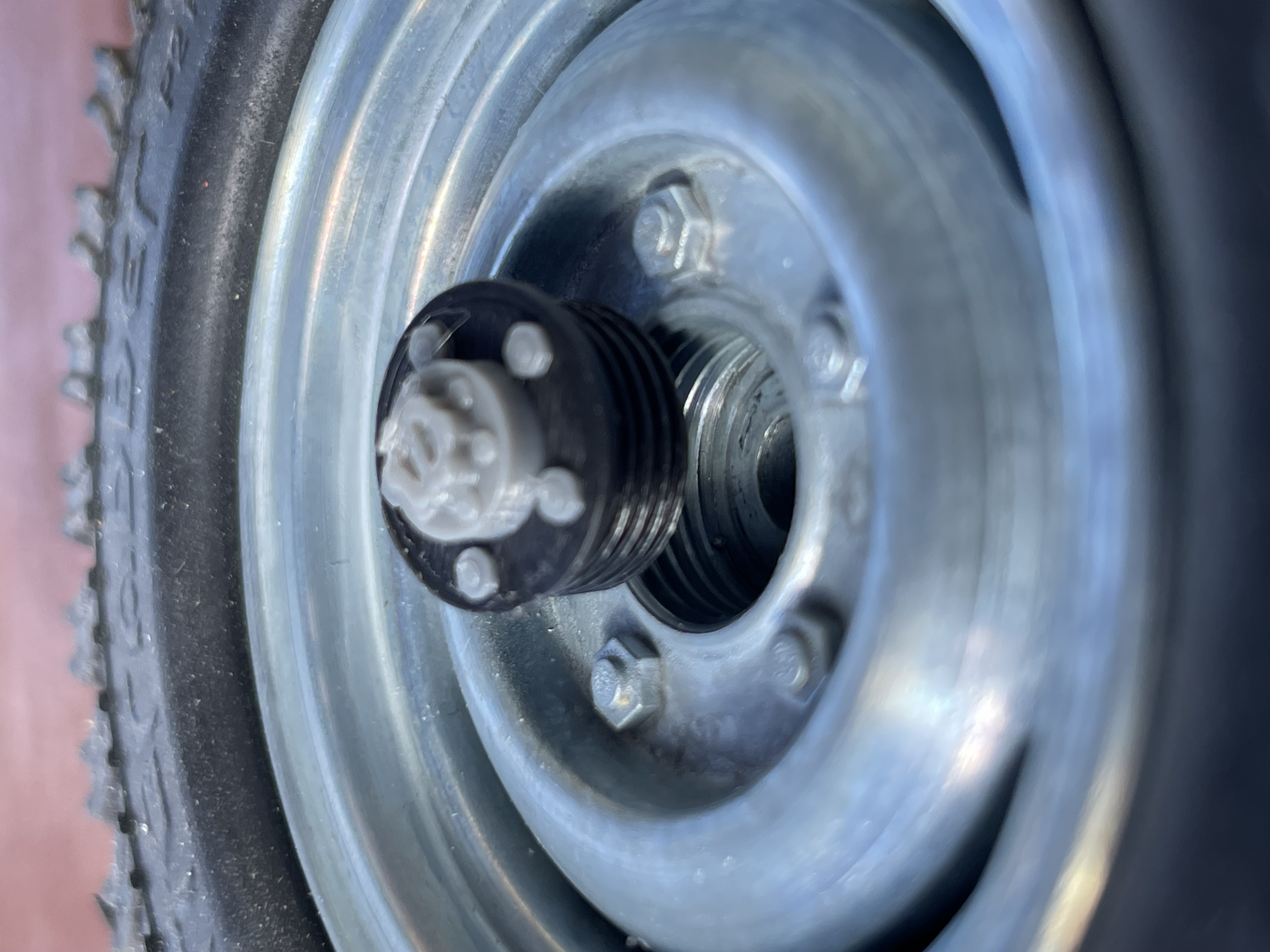 RC Crawler Rim/Wheel Nut Cover Center Caps Hubs 1:10 by FabianR ...