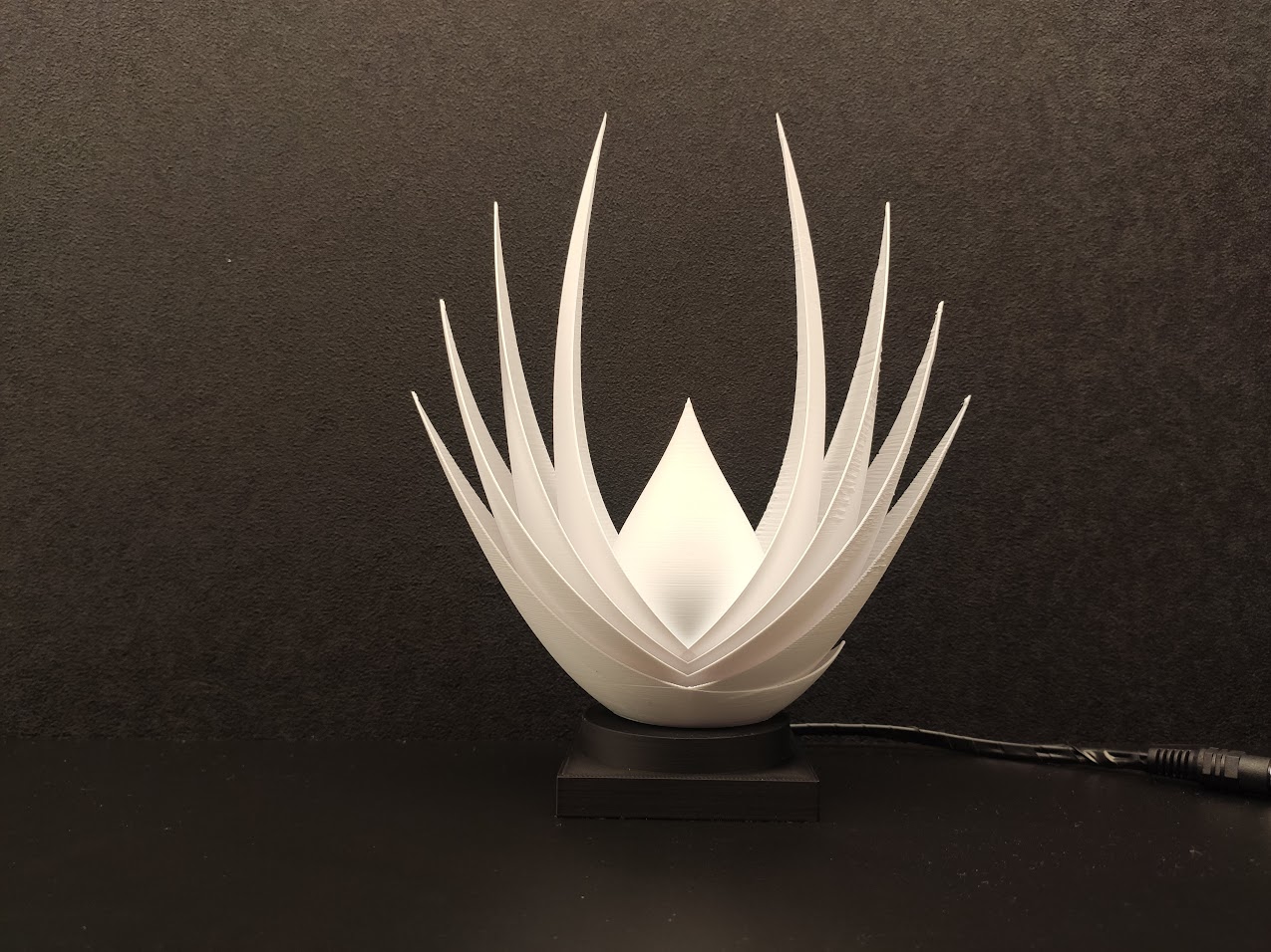 Spiky Night Lamp by Sevro | Printables Store
