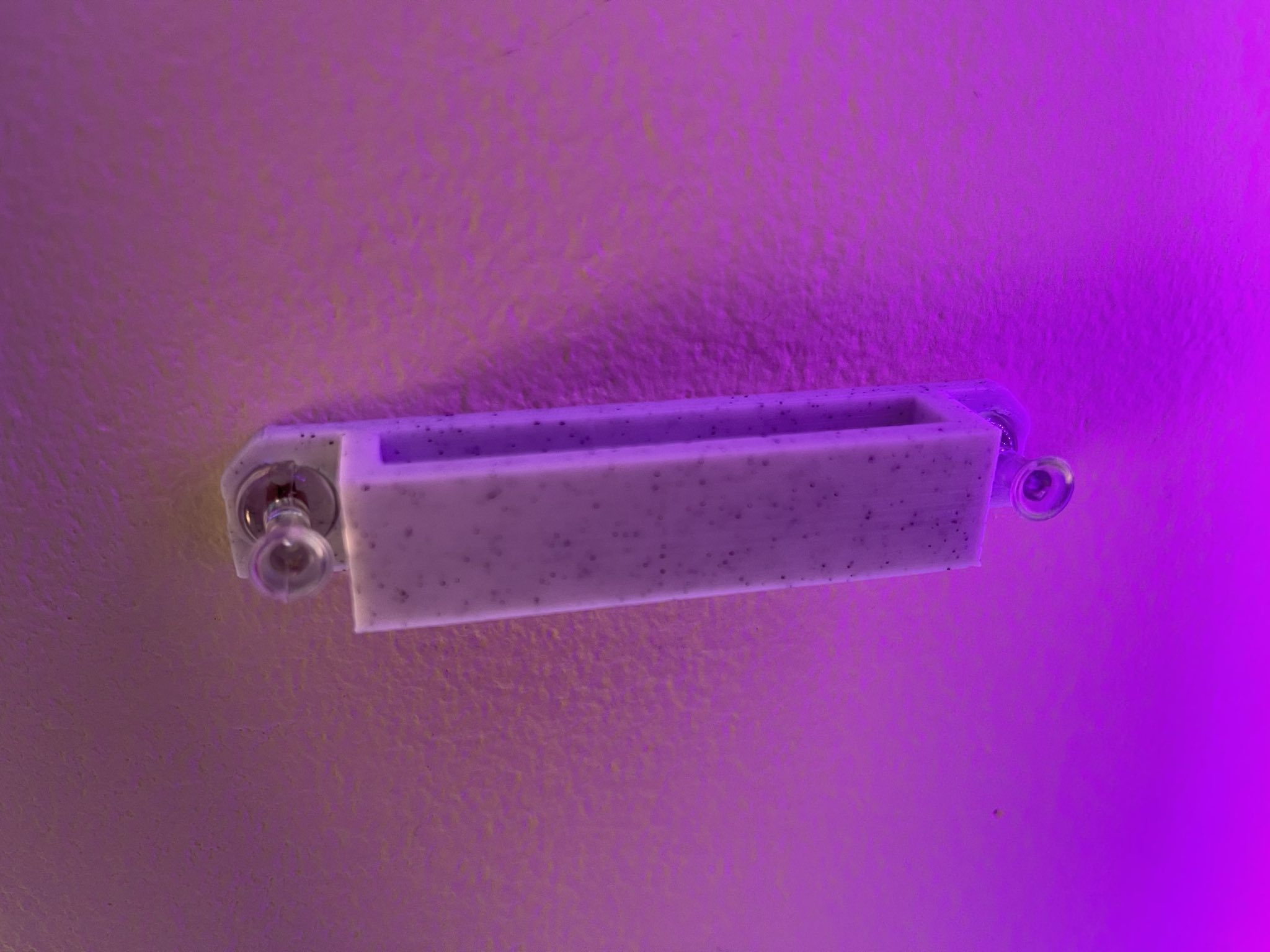 Led Remote Wall Mount by Ihedgehog | Download free STL model ...