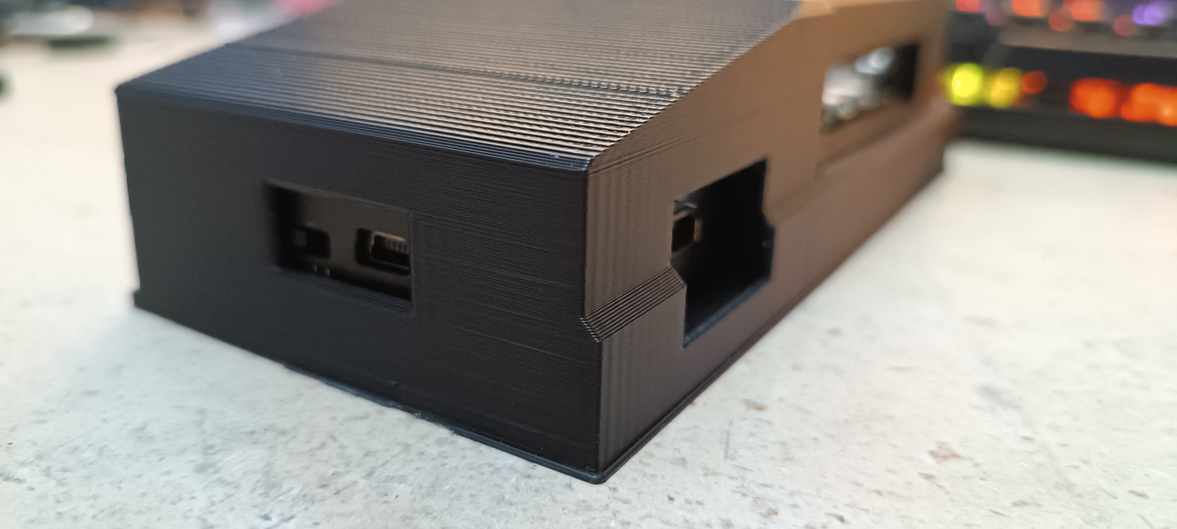 Raspberry Pi 4 android radio/headunit case with slot for hdmi to rca ...