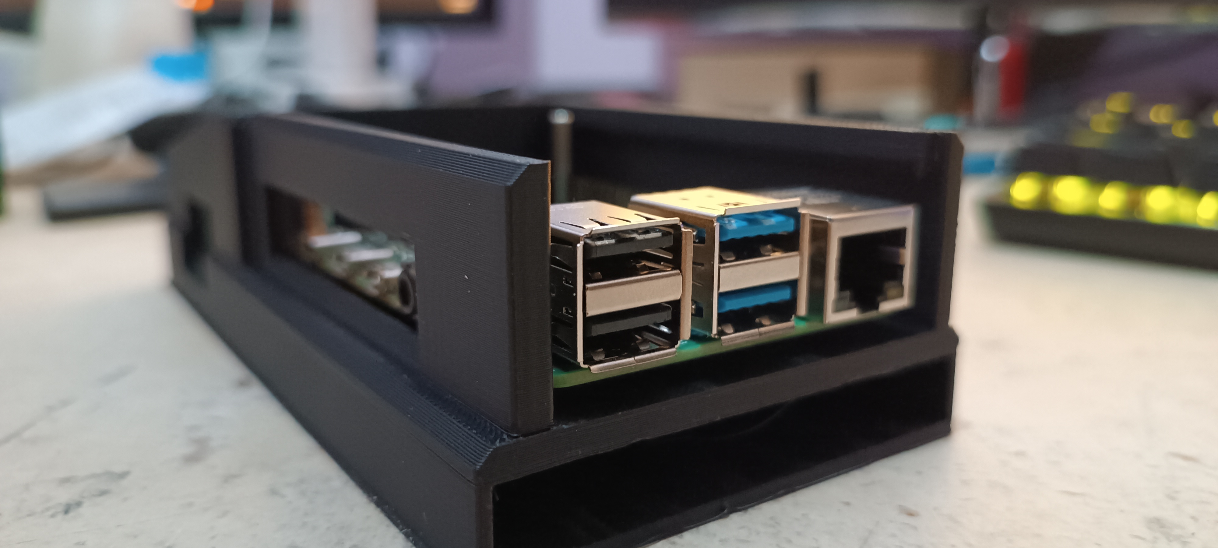 Raspberry Pi 4 android radio/headunit case with slot for hdmi to rca ...