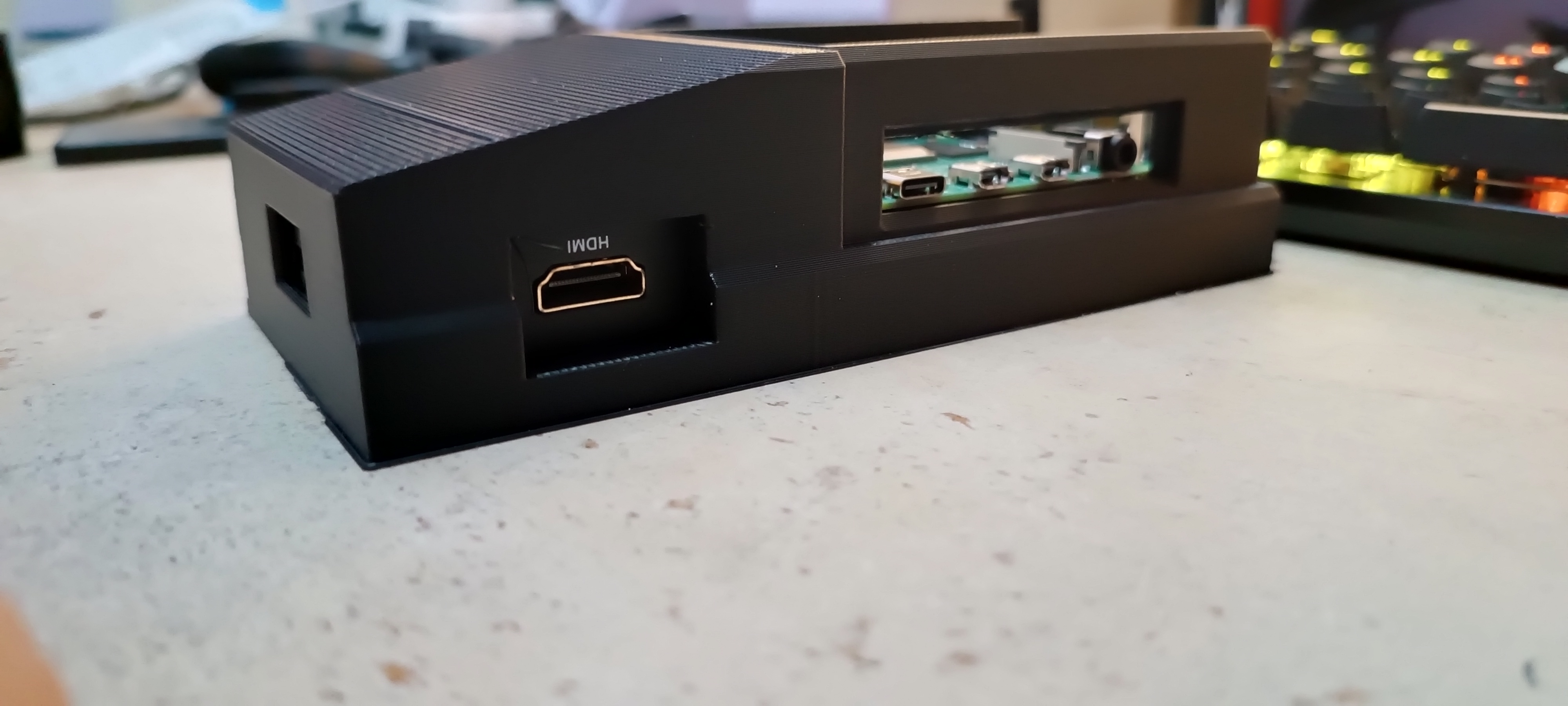 Raspberry Pi 4 android radio/headunit case with slot for hdmi to rca ...