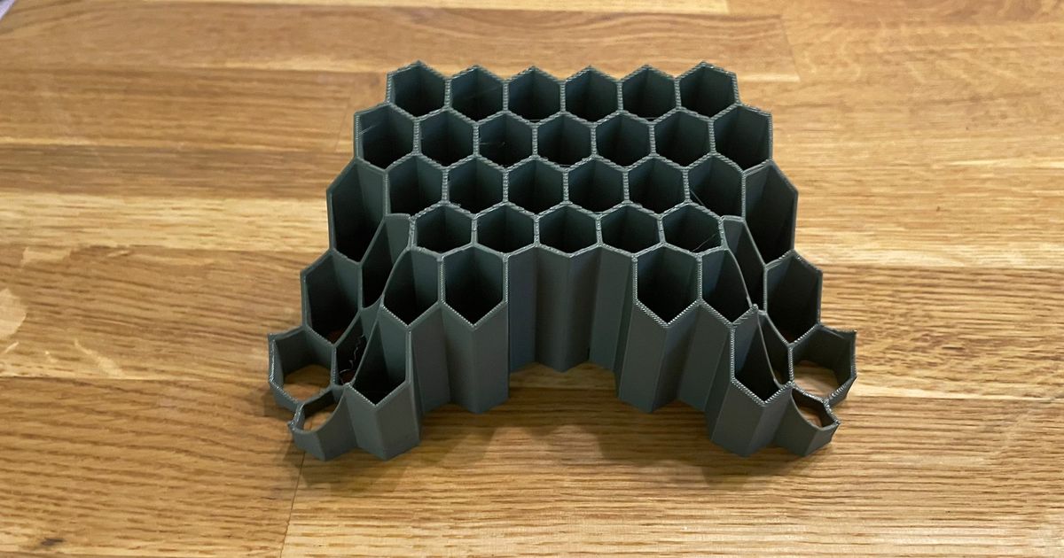 hexagonal switch pro controller stand small version by Jloebsack ...