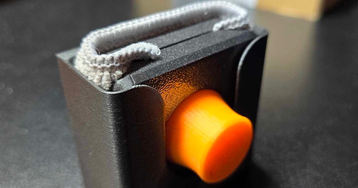 Screw Mount Holder for Build Plate Cleaner (Added drying rails) by ...