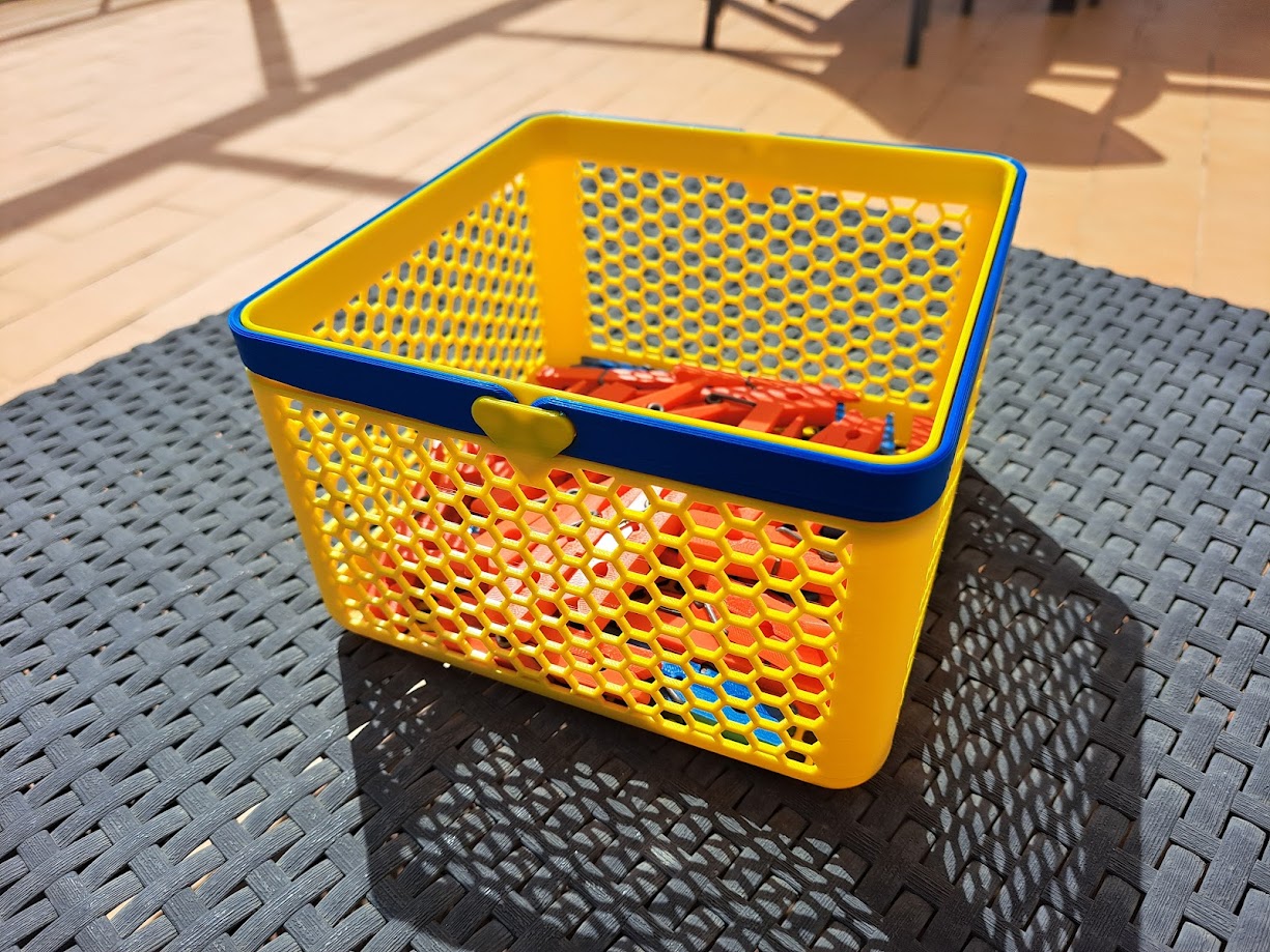 Square Basket with print-in-place handles by Ruiaxe | Download free STL ...