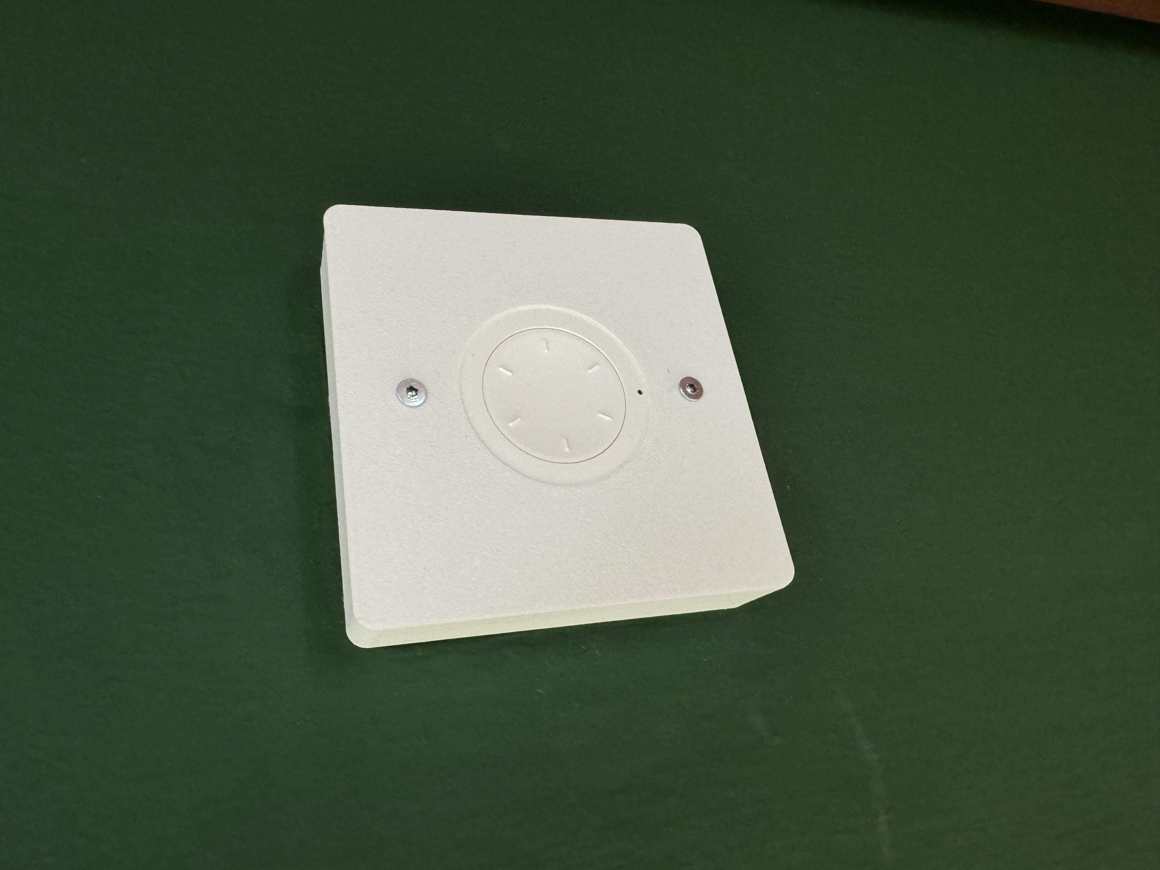 Tuya Mini Smart Knob Wall mount by Hannes | Download free STL model ...