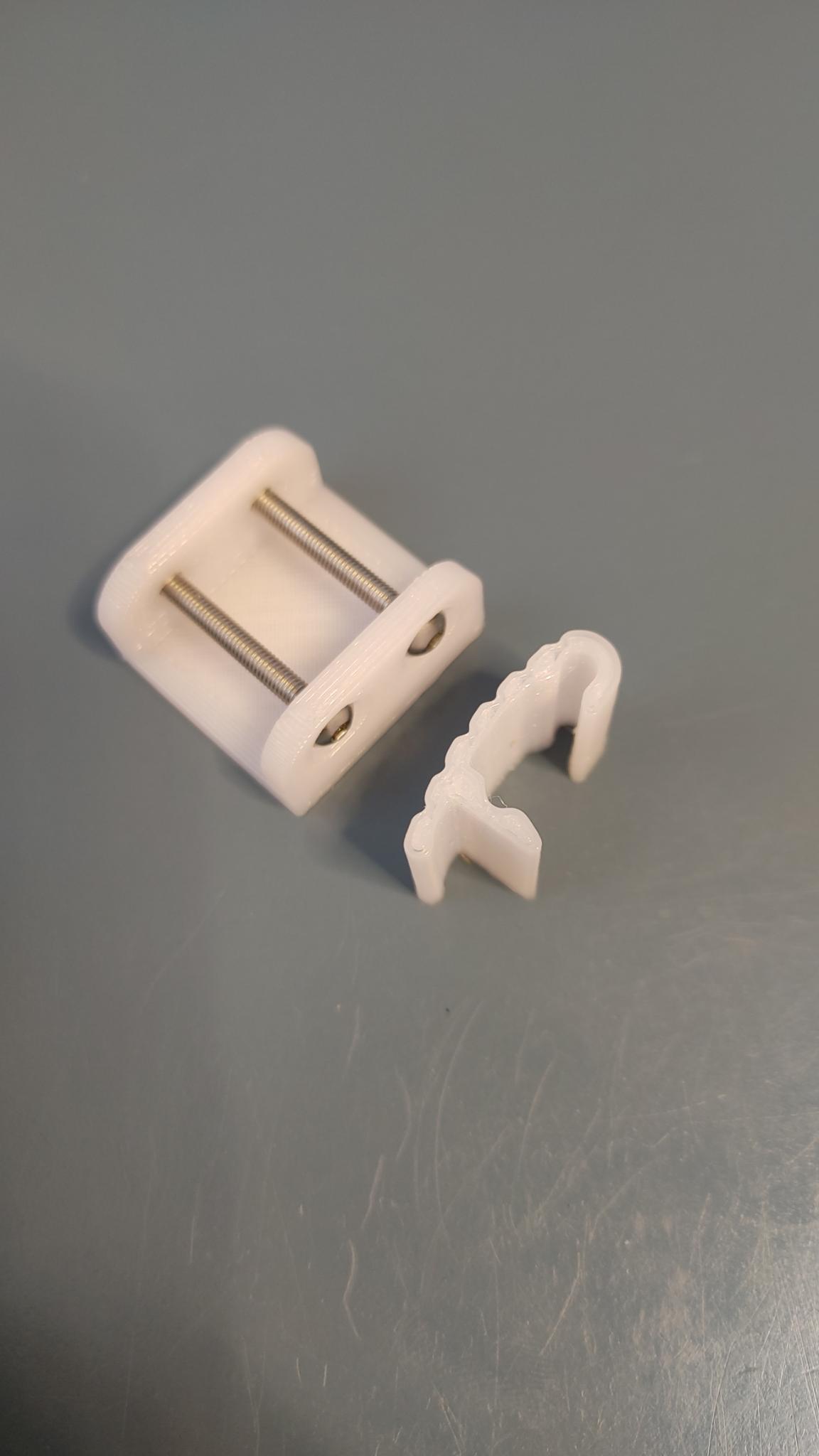 Simple Enclosure Latch por Sqwince | Descargar modelo STL gratuito ...