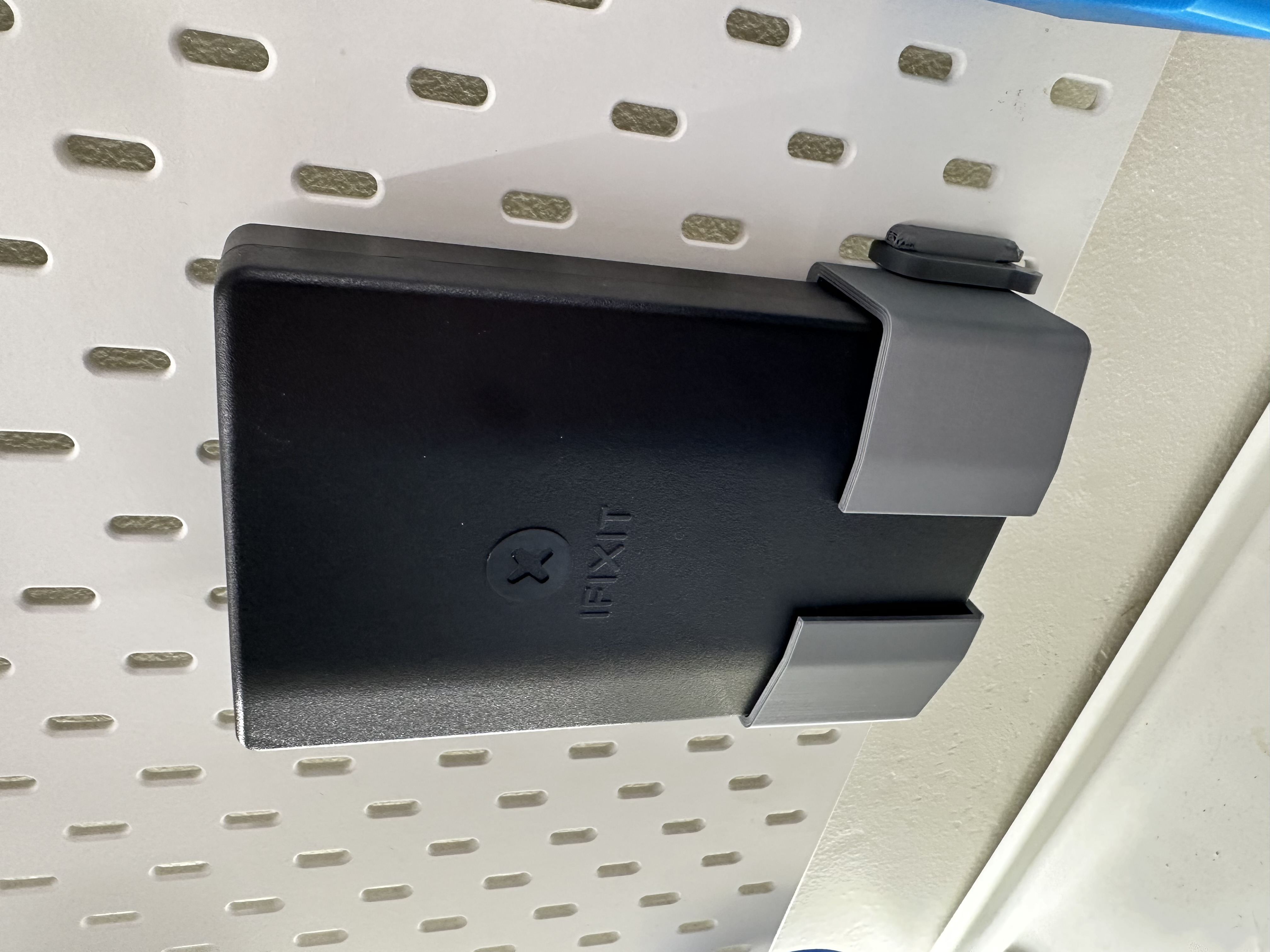 iFixit Mako holder - Skadis SCS by mkingery | Download free STL model ...