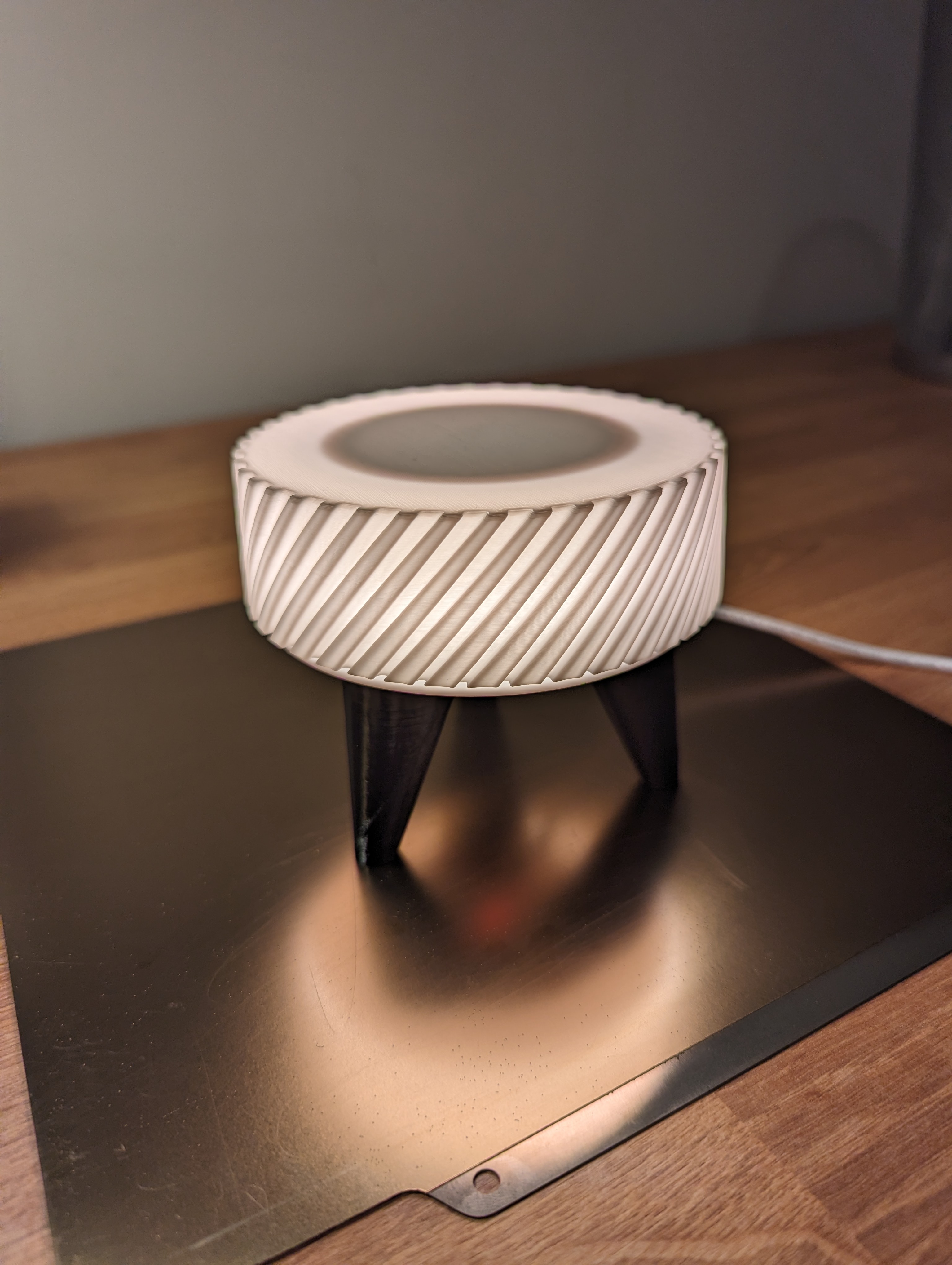 Waves Midcentury LED Lamp by kn100 | Download free STL model ...