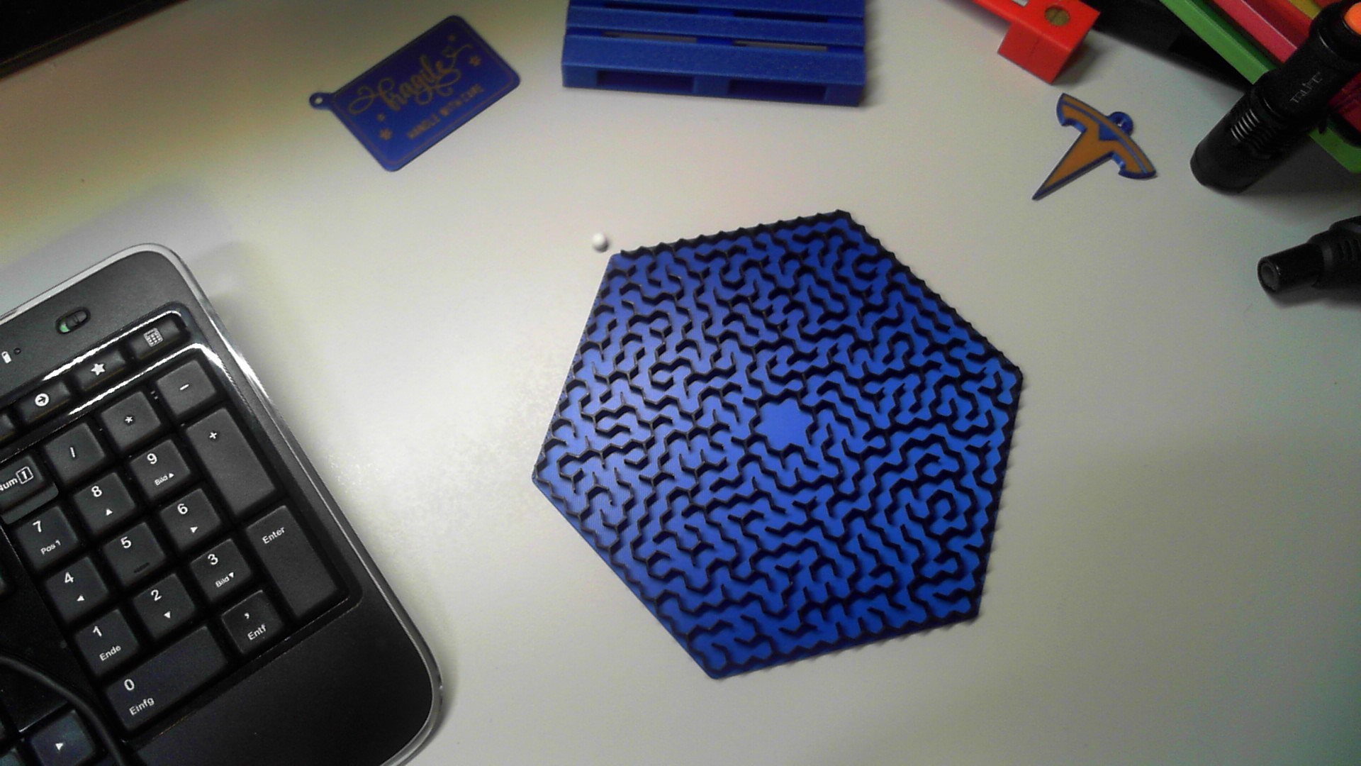 Hexagonal Maze by michele MM3D | Download free STL model | Printables.com