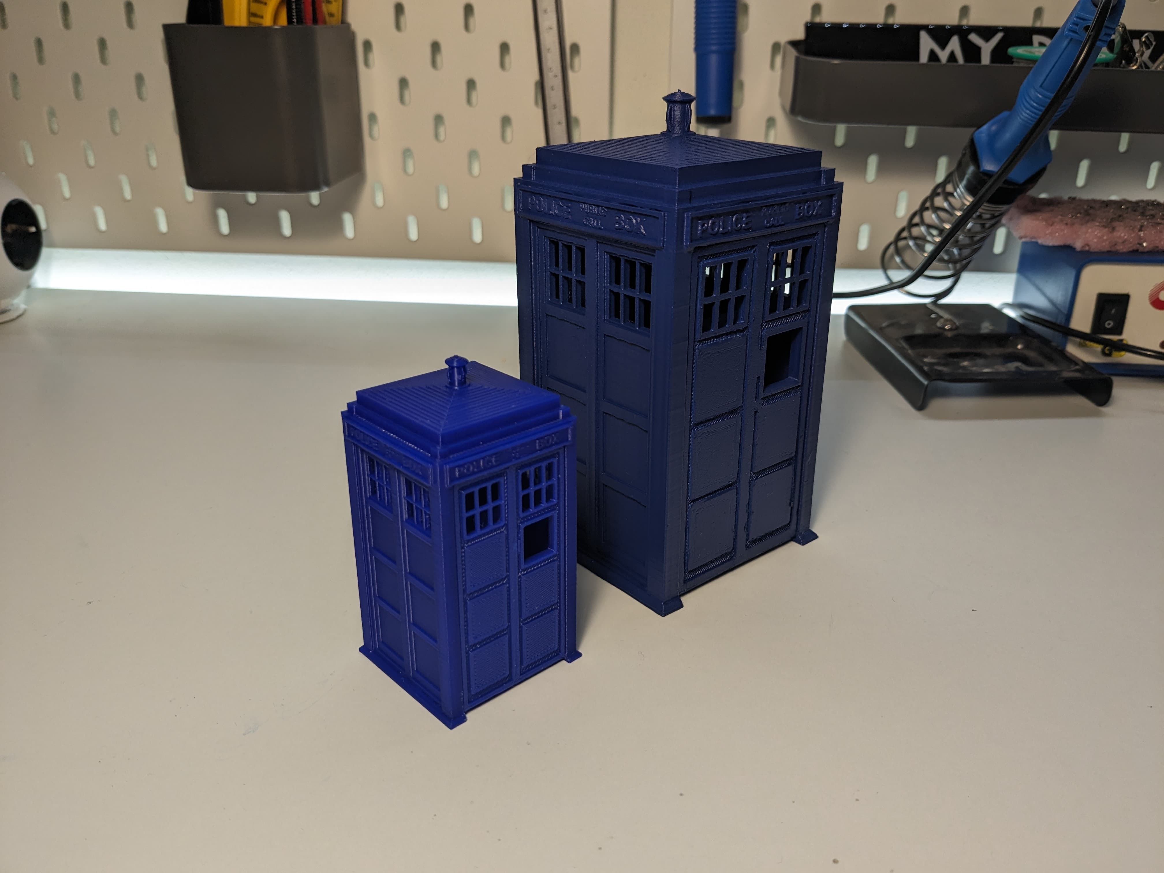 Tardis Doctor Who Phone Stand || print-in-place by TooMuchESP ...
